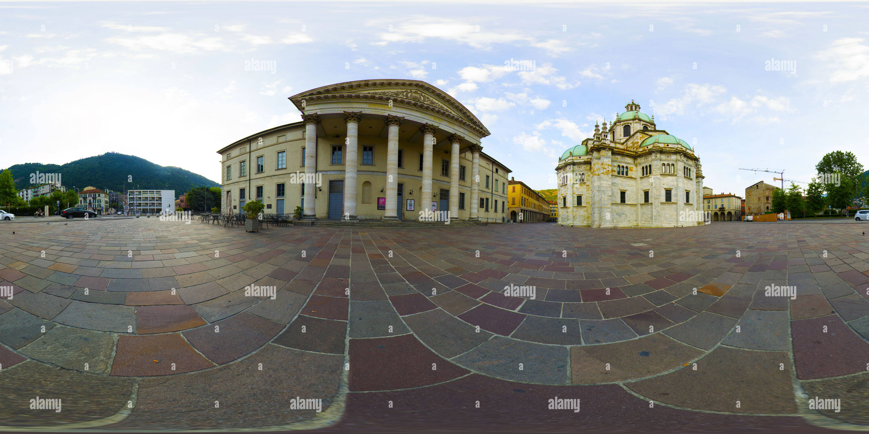 360° view of Theater of Como, Italia - Alamy