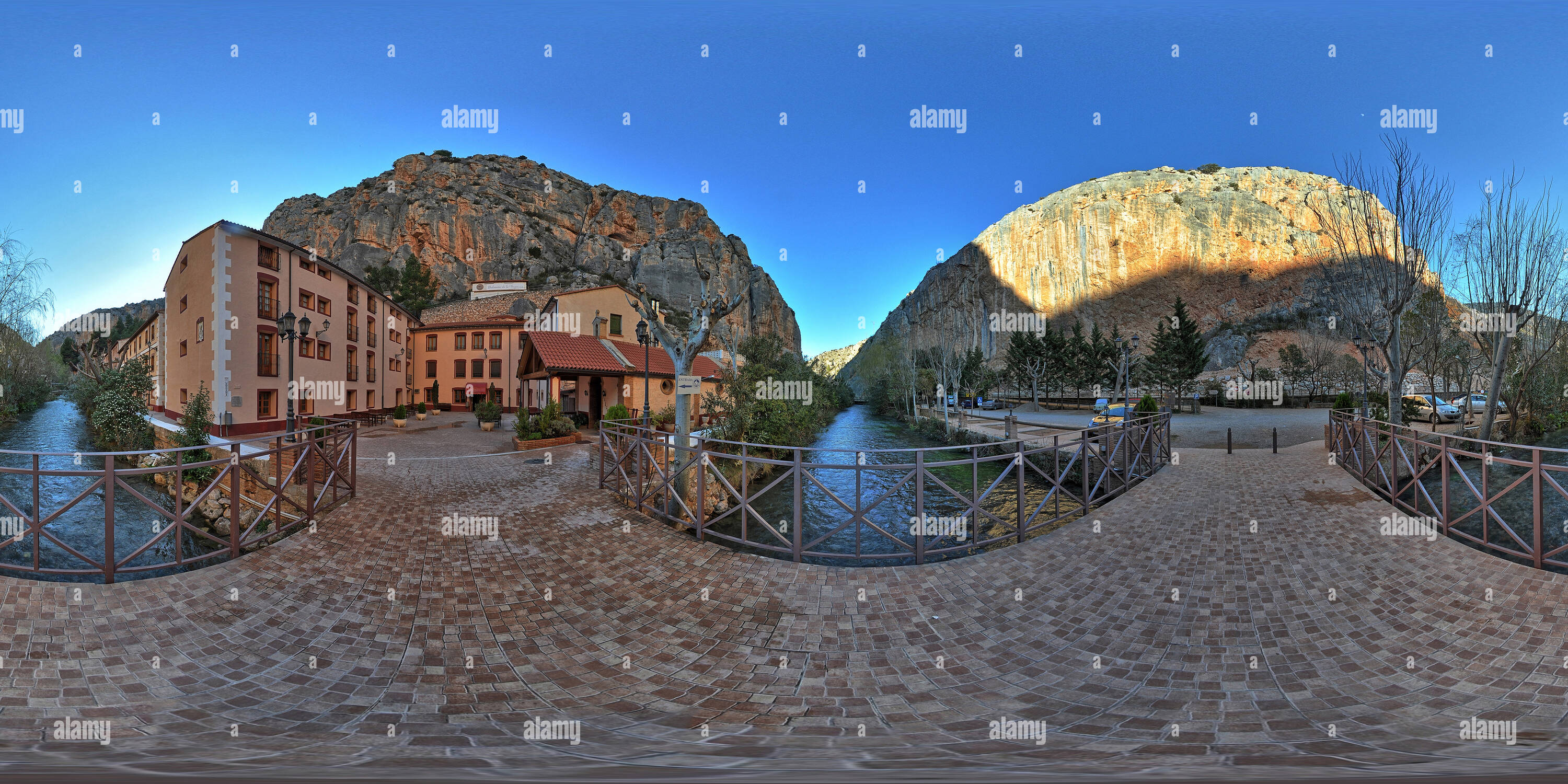 360° view of Bridge Over Mesa River - Alamy