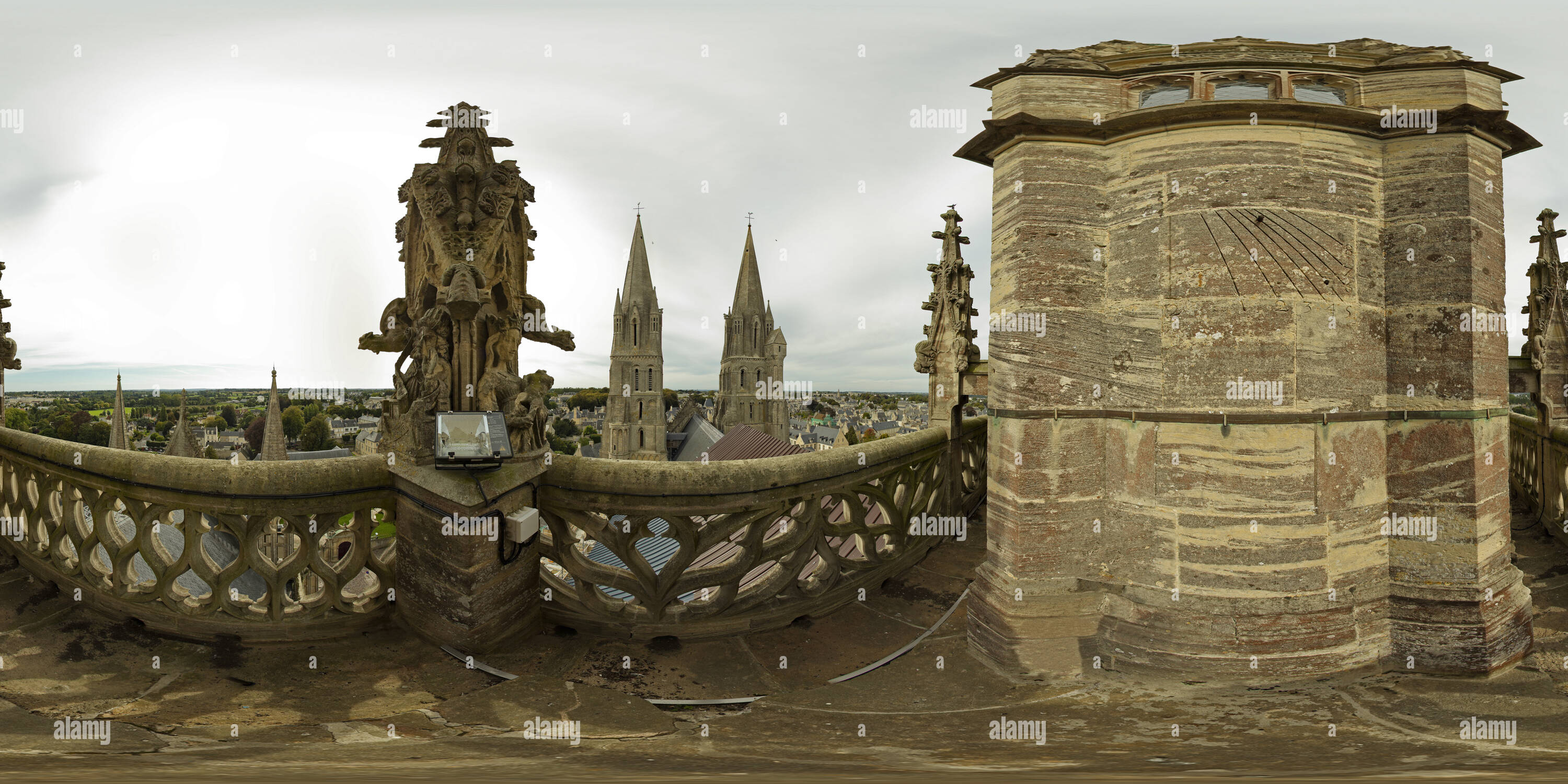 360° view of Bayeux Cathedral "Le Beffroi - Alamy