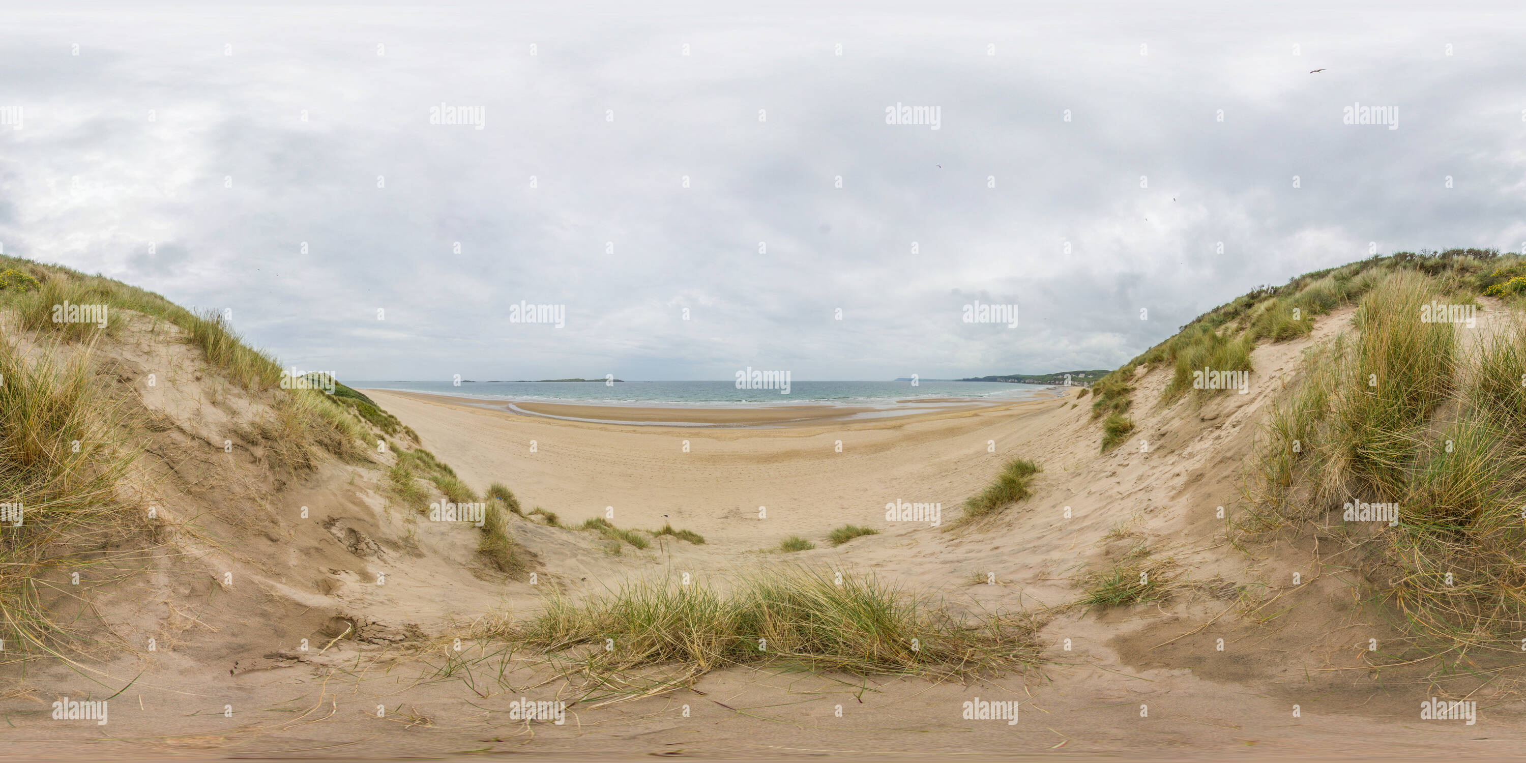 360° view of UK - Northern Ireland - White Rocks Beach 5 - Alamy