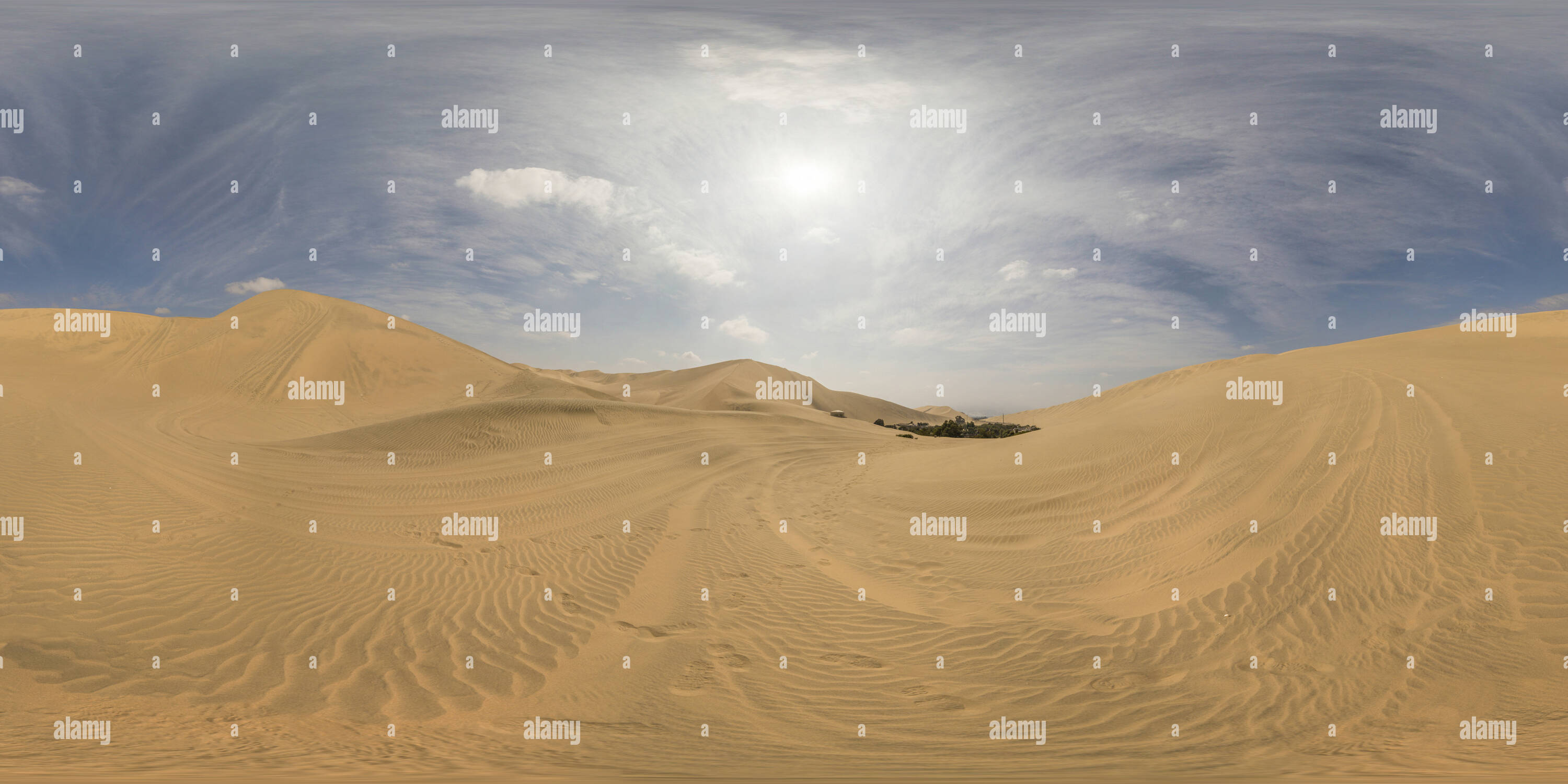 360° view of PERU - Sand Dunes Around The Huacachina Oasis 1 - Alamy