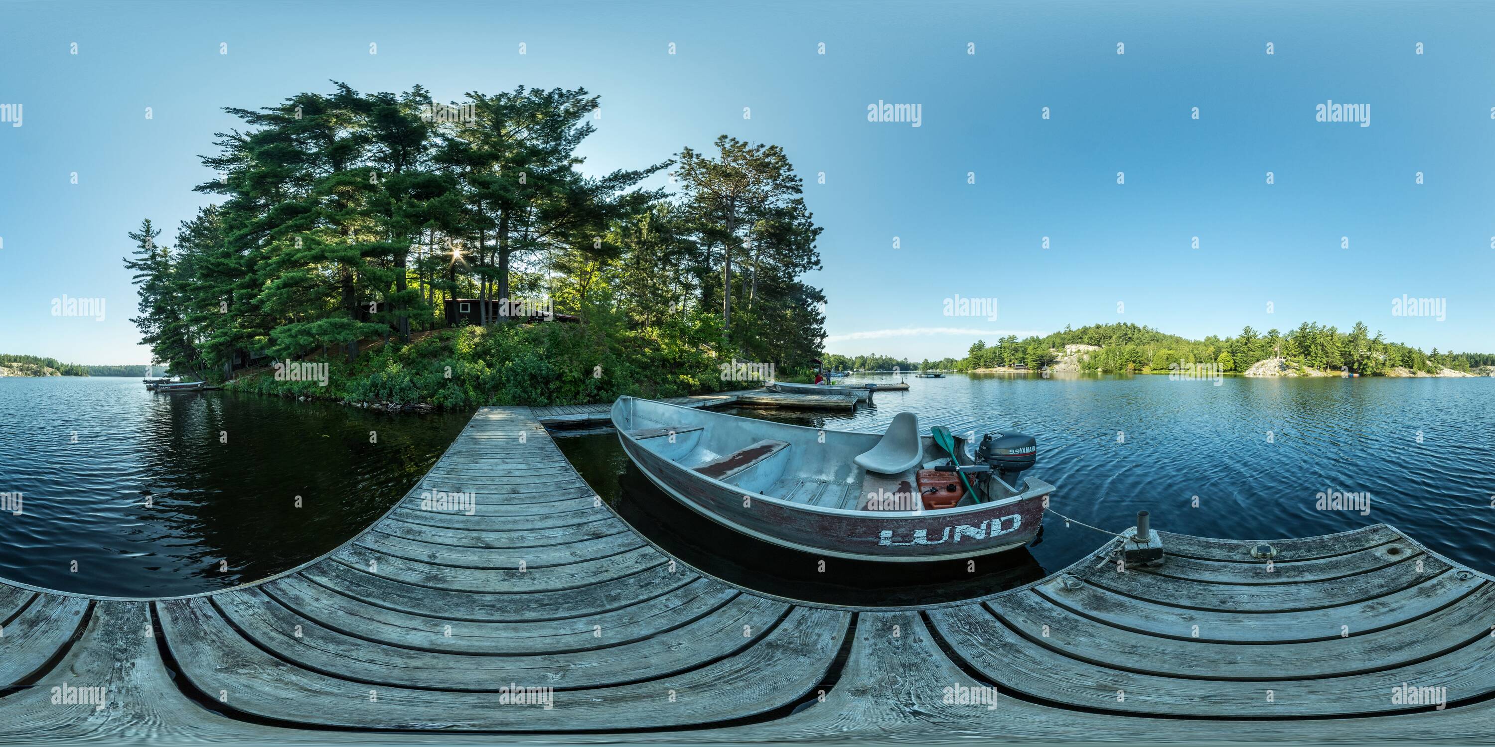 360° view of Ready to go boating on Charlton Lake - Alamy