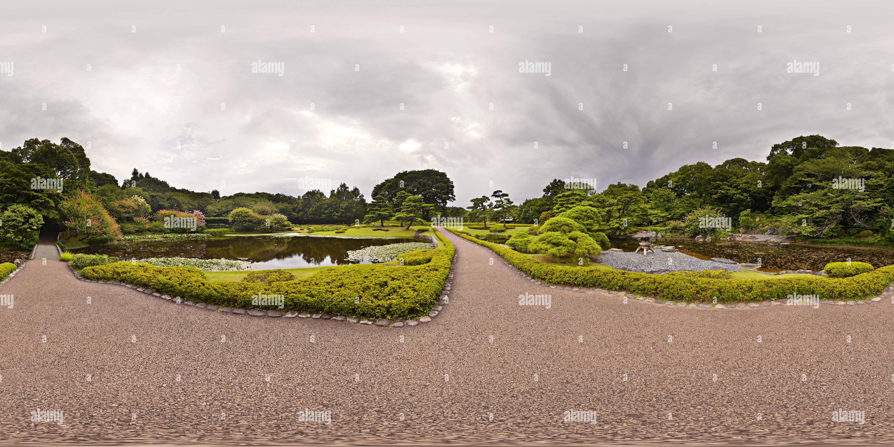 360° view of Tokyo Imperial Palace East Gardens - Alamy
