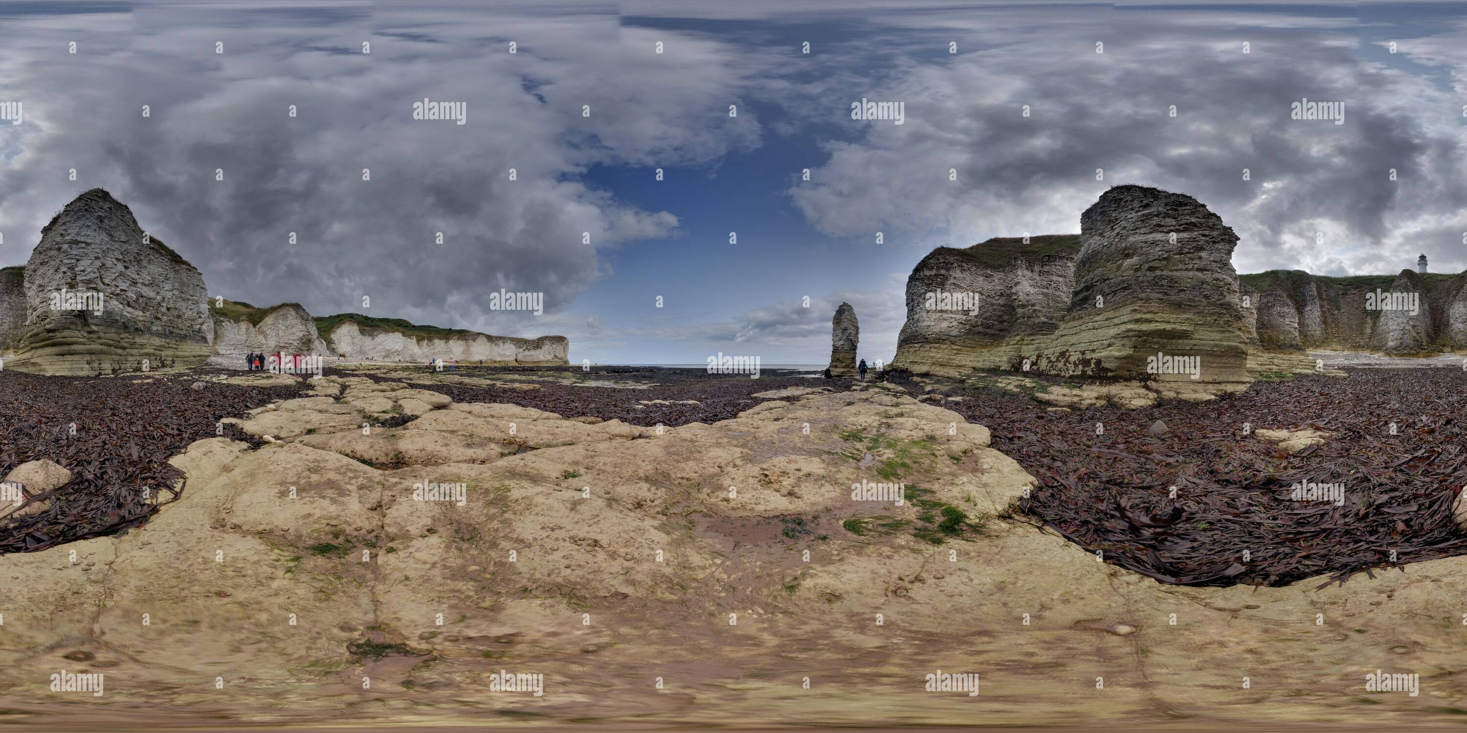 360° view of Selwicks Bay South - Alamy