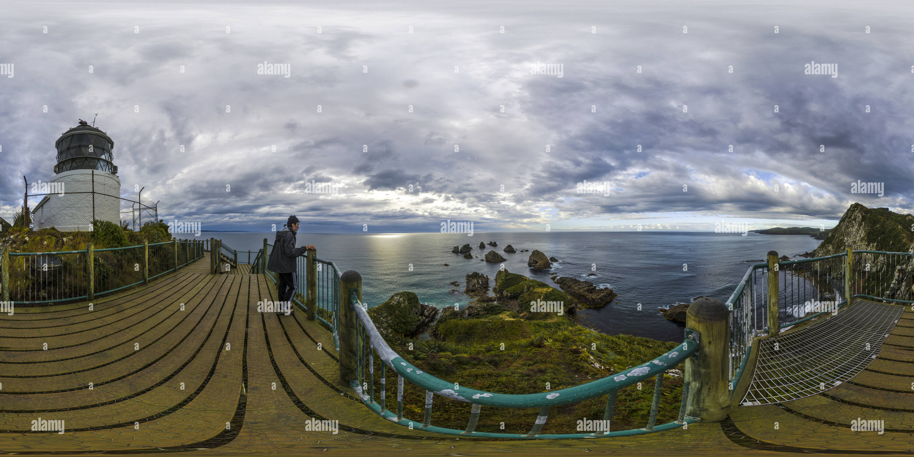 360° view of Nugget Point LIGHTHOUSE - Alamy