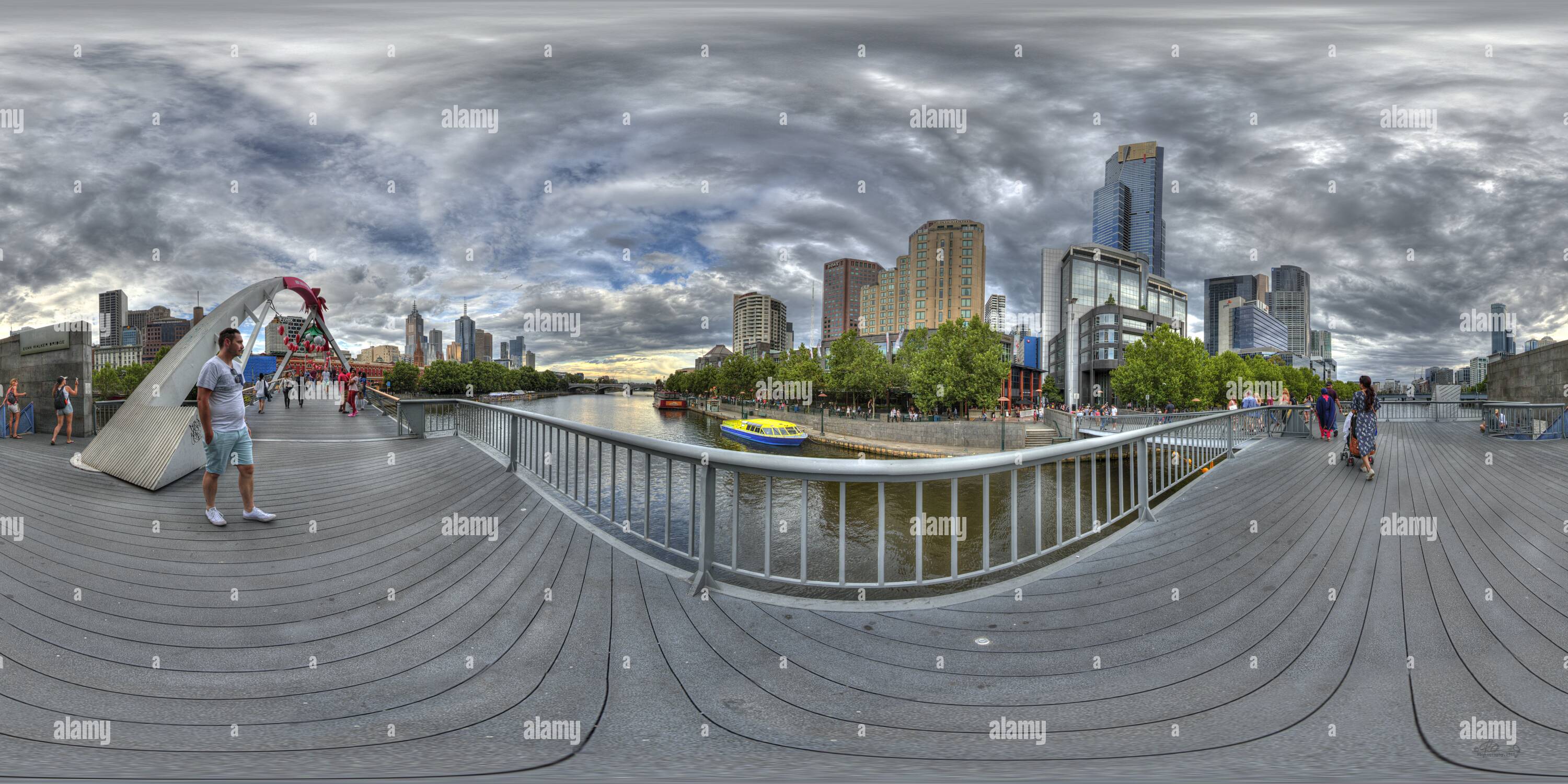 360° view of Evan Walker Bridge, Melbourne (South End - Alamy