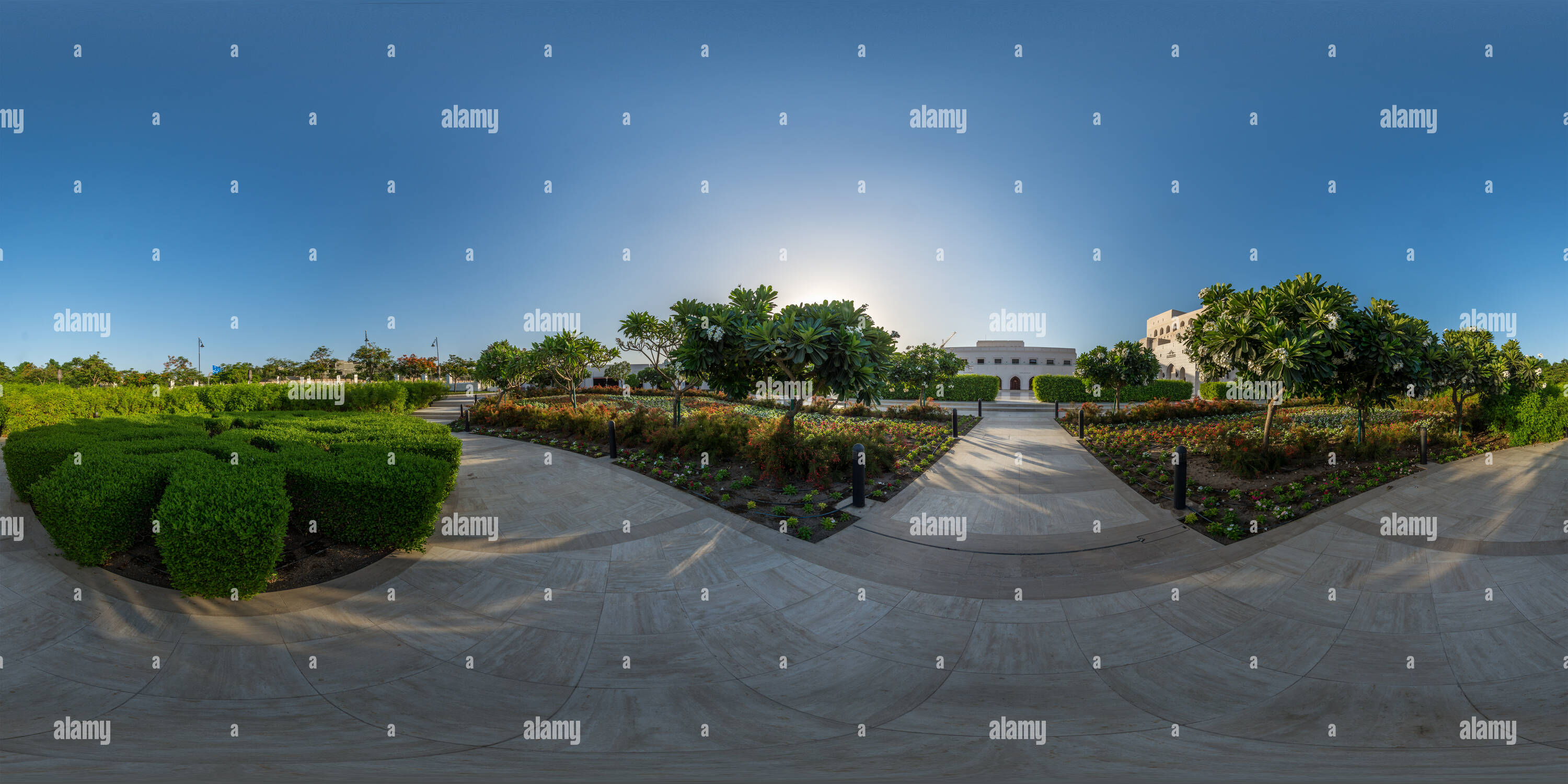 Opera house garden hi-res stock photography and images - Alamy