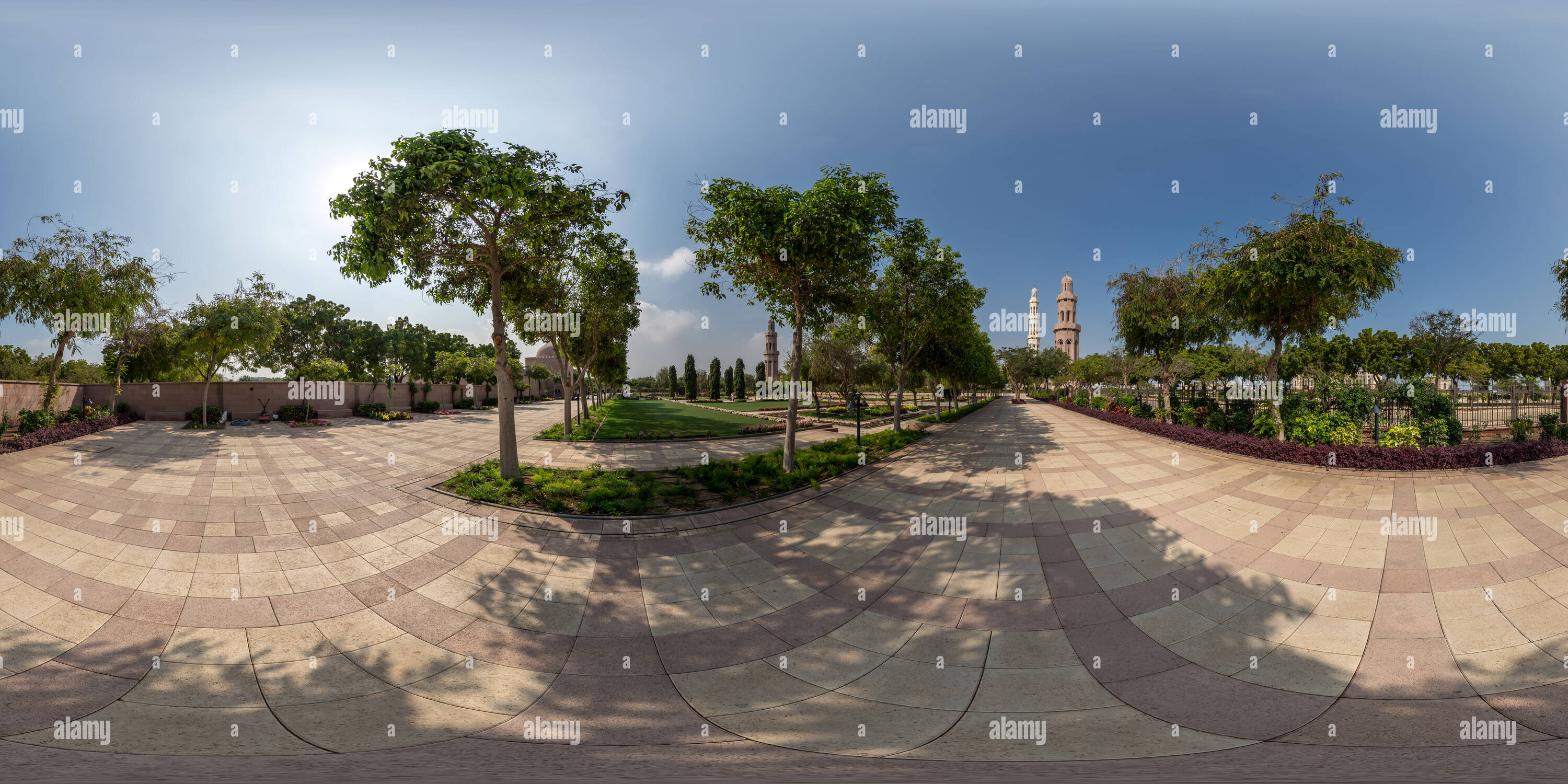 360° view of Sultan Qaboos Grand Mosque - Alamy