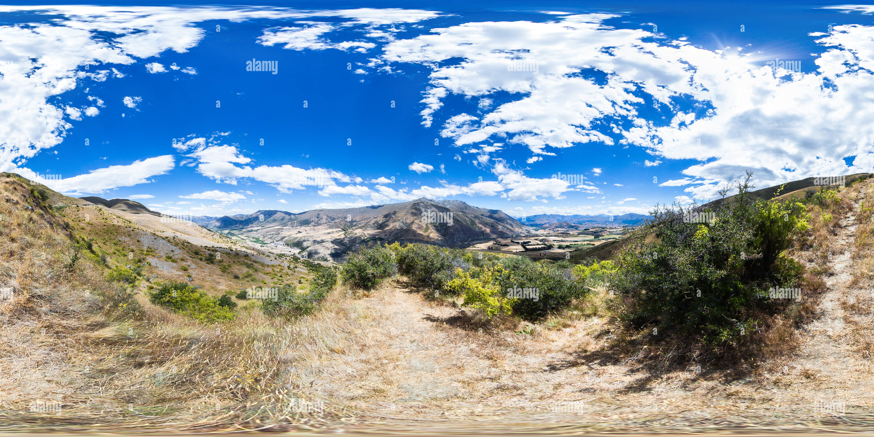 Crown range lookout hi-res stock photography and images - Alamy