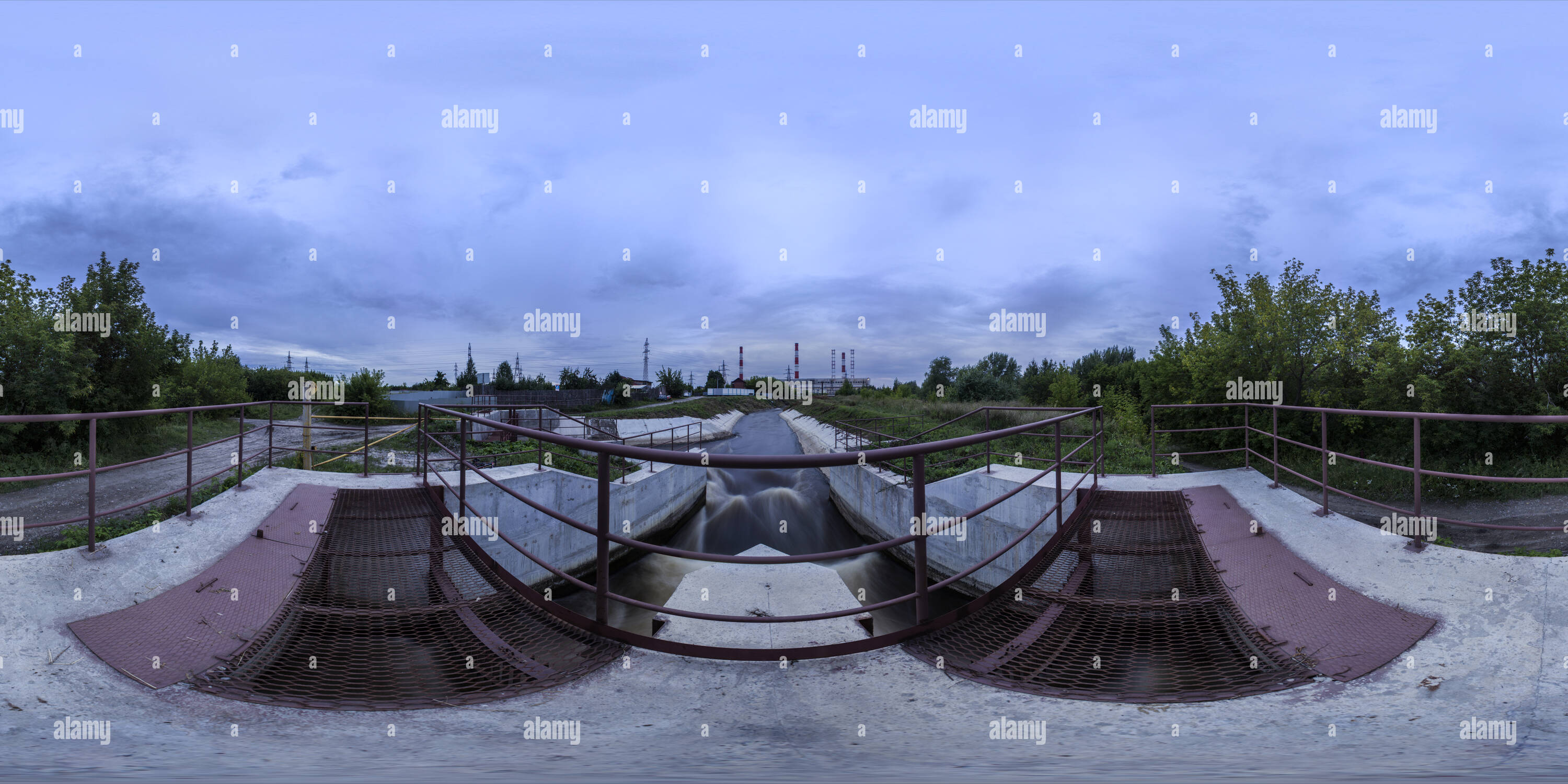 Dam top hi-res stock photography and images - Alamy