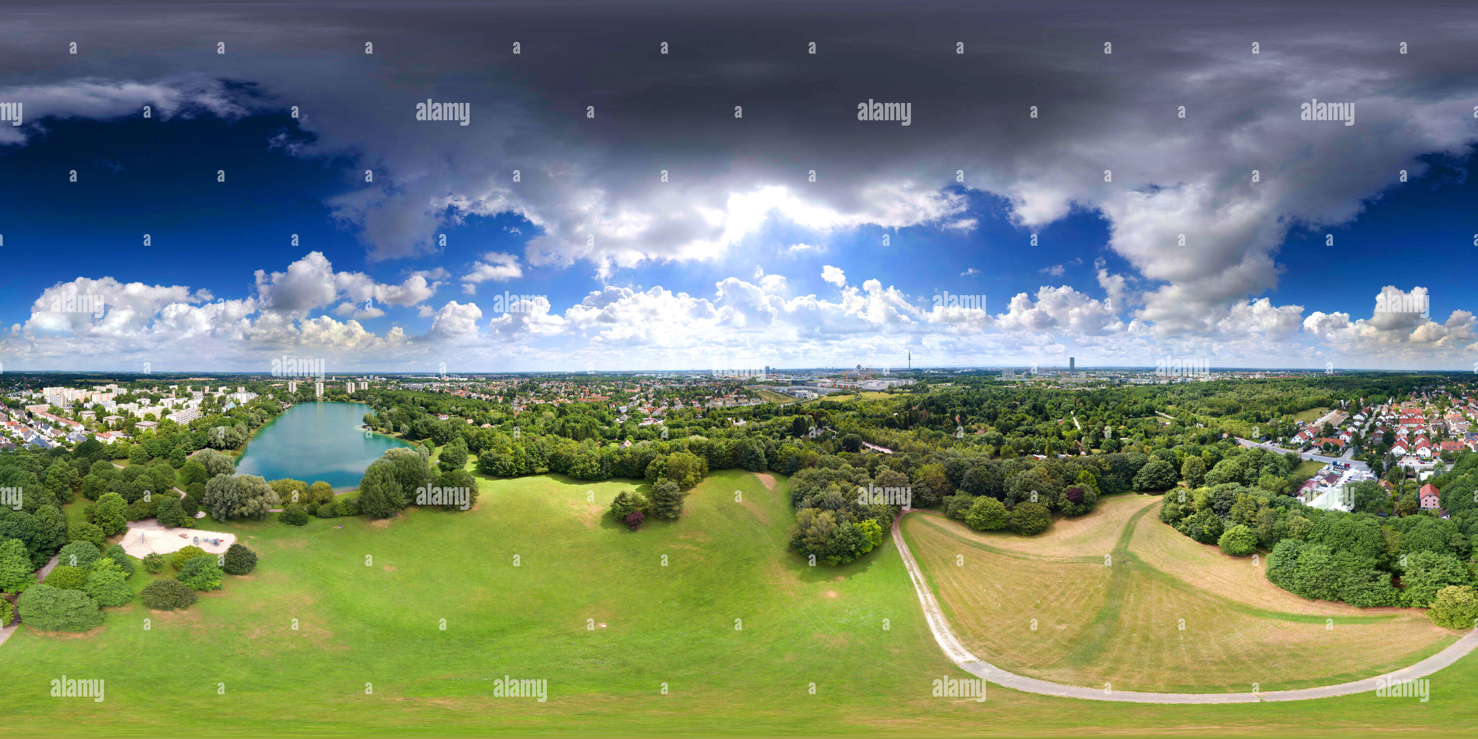 360° view of Lerchenauer See (Lake Lerchenau) in Munich, Jul 2017 ...