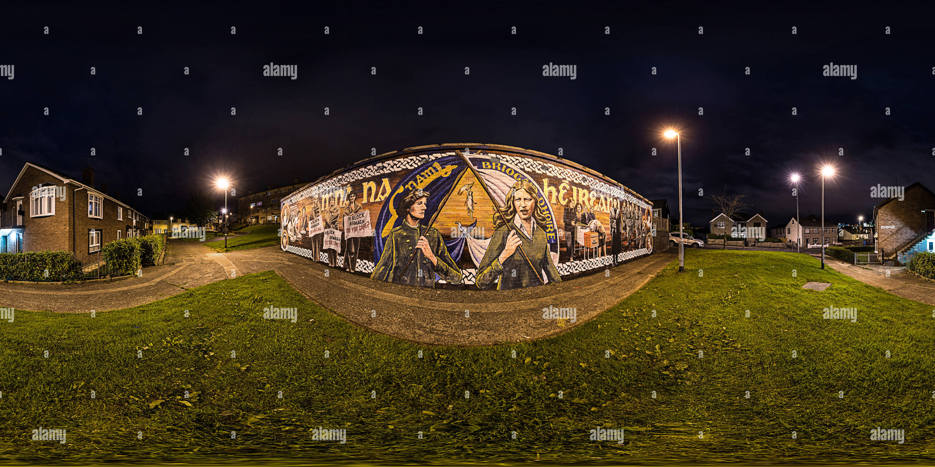 Derry city lights hi-res stock photography and images - Alamy