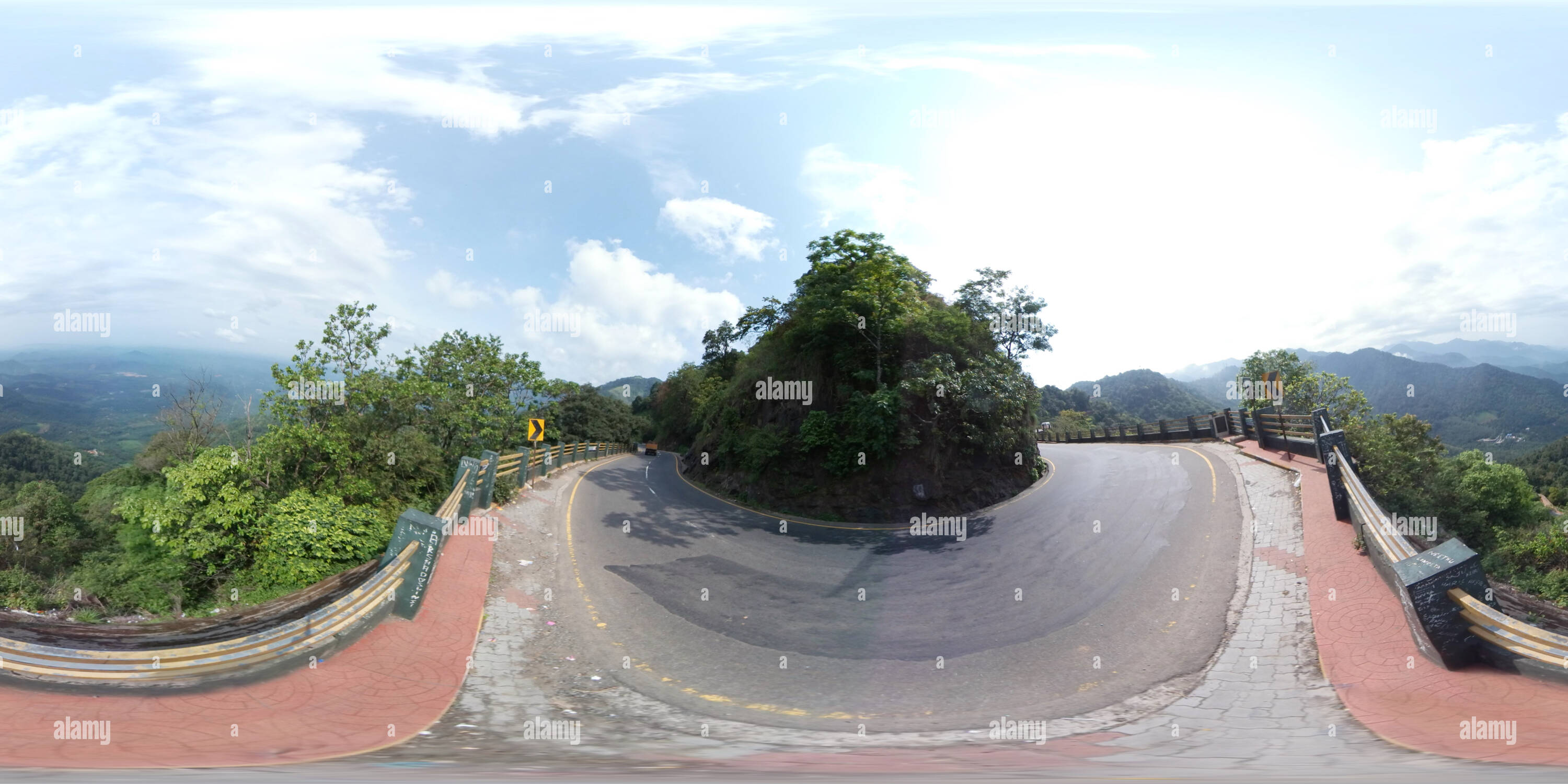 360° view of Lakkidi View Point - Alamy