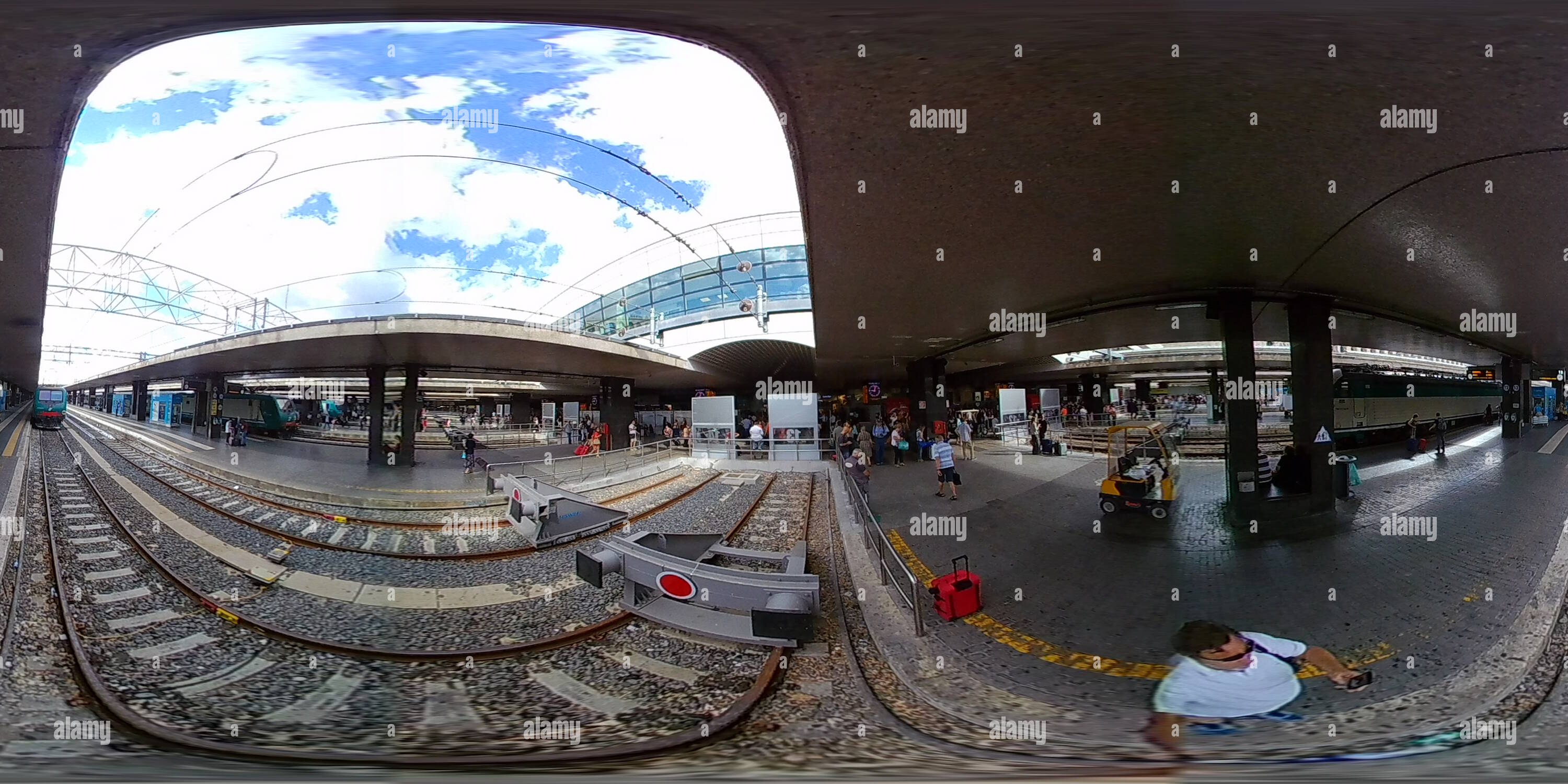 360° view of TERMINI STATION, ROME - Alamy