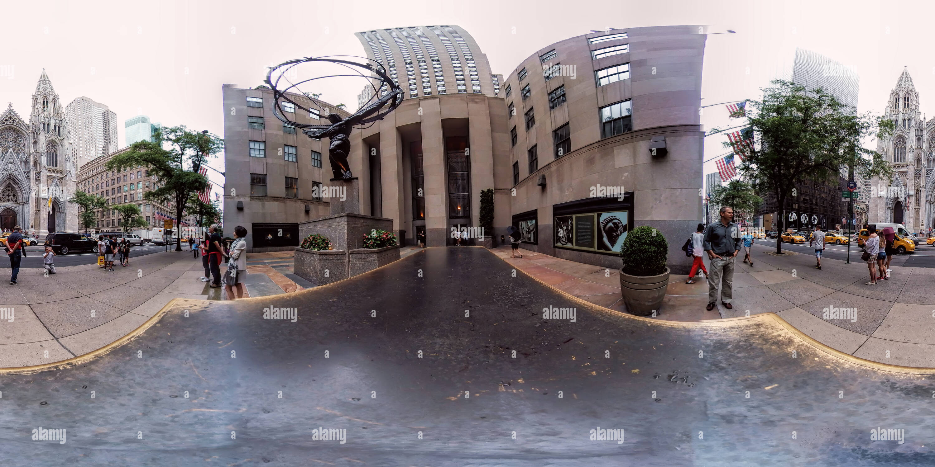 360° view of Saint Patrick Cathedral - Alamy