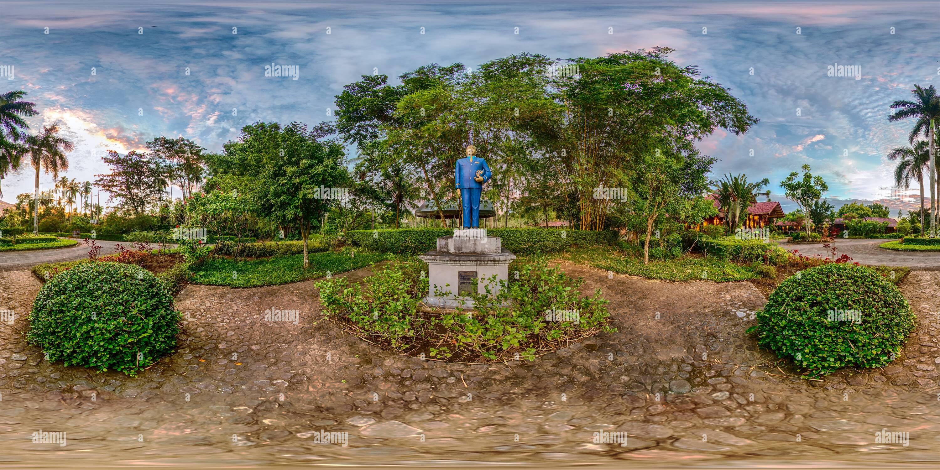 360° view of Statue of Soldier - Alamy