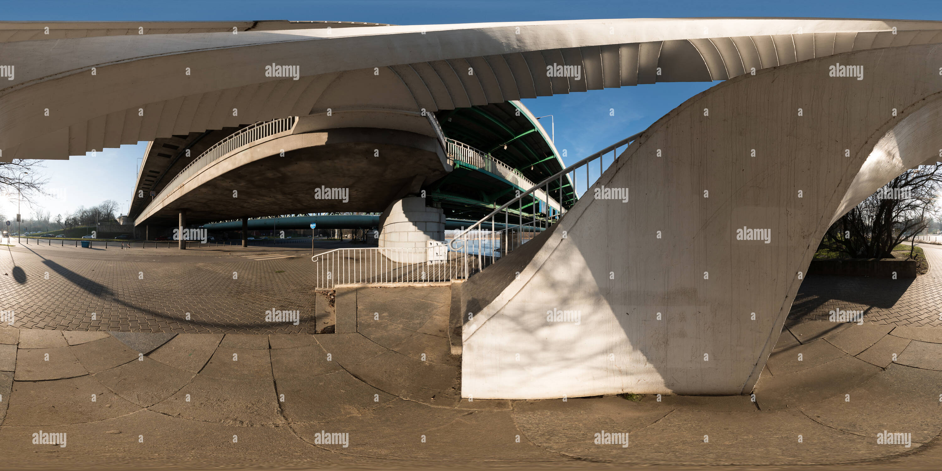 360° view of Gdański Bridge, Warsaw - Alamy