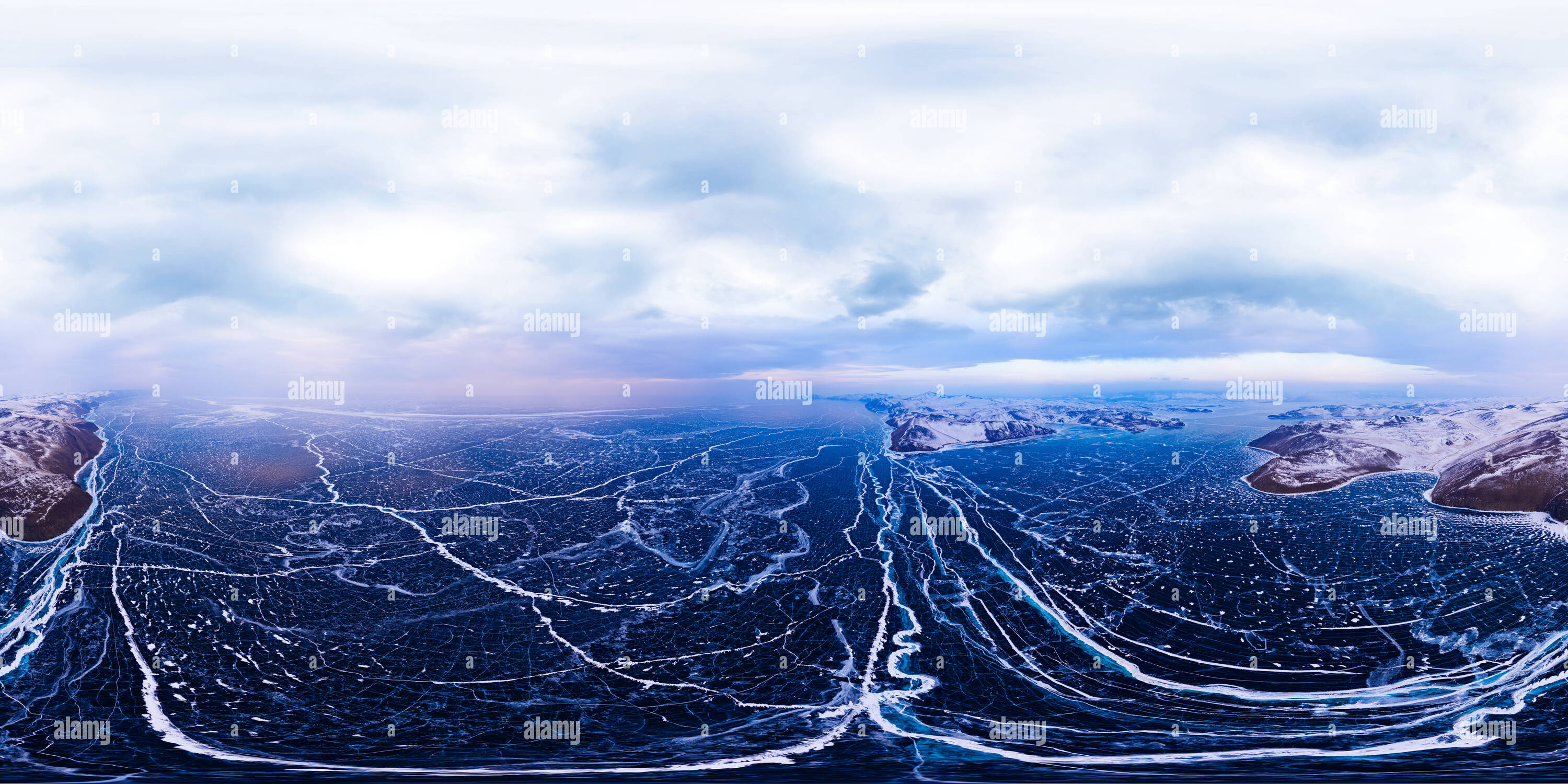 360° view of Ice of Baikal Lake, Siberia, Russia - Alamy