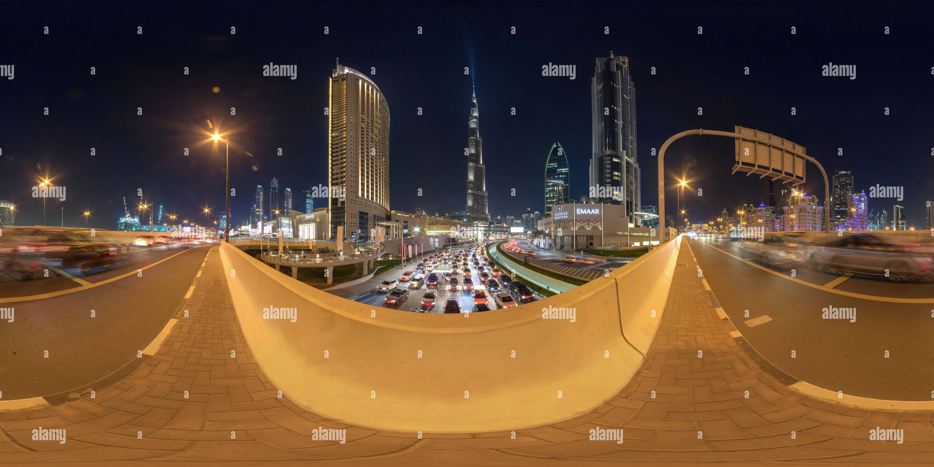 360° view of Dubai Mall night - Alamy
