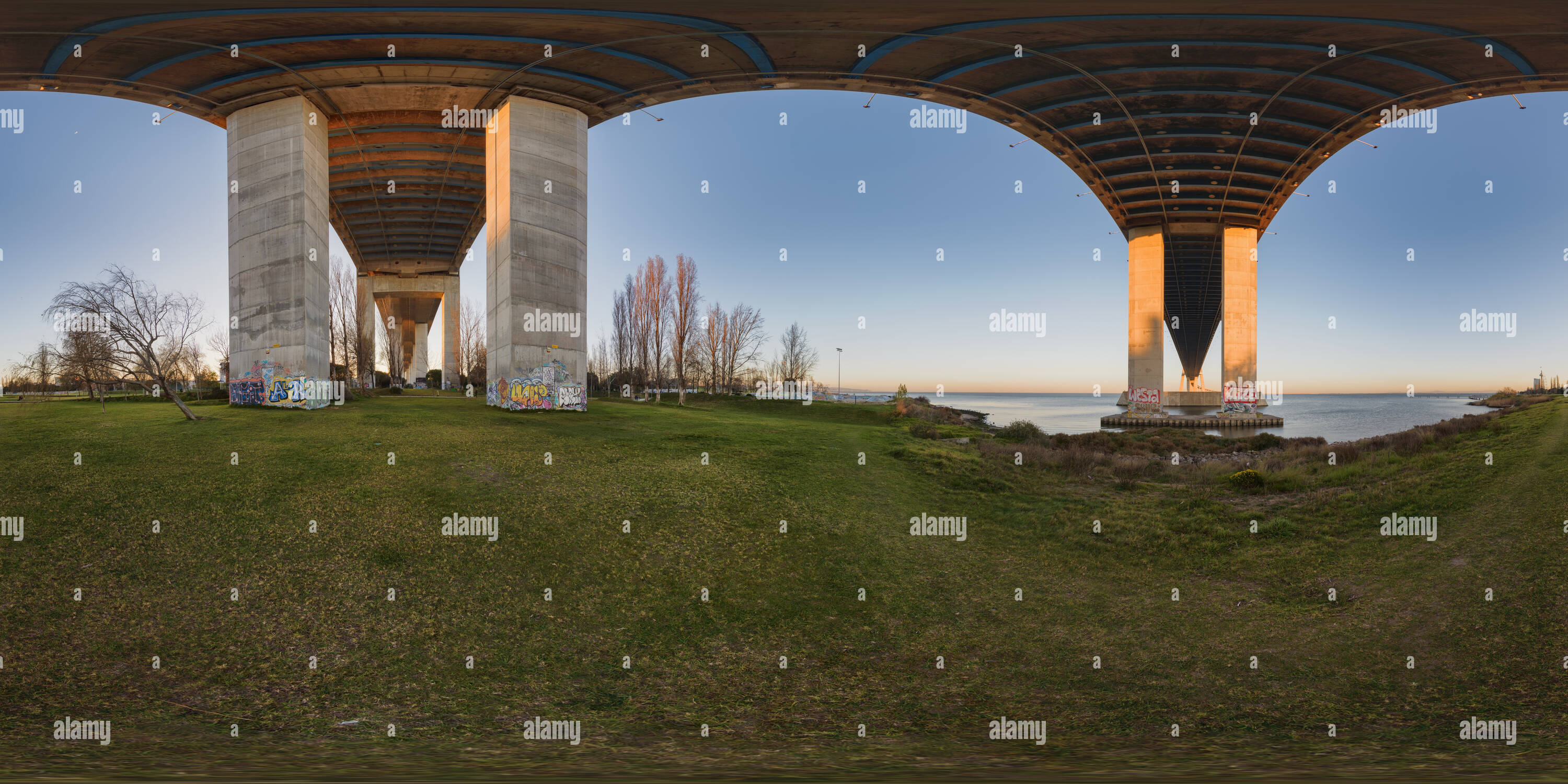 360° view of Under the Vasco da Gama bridge - Alamy