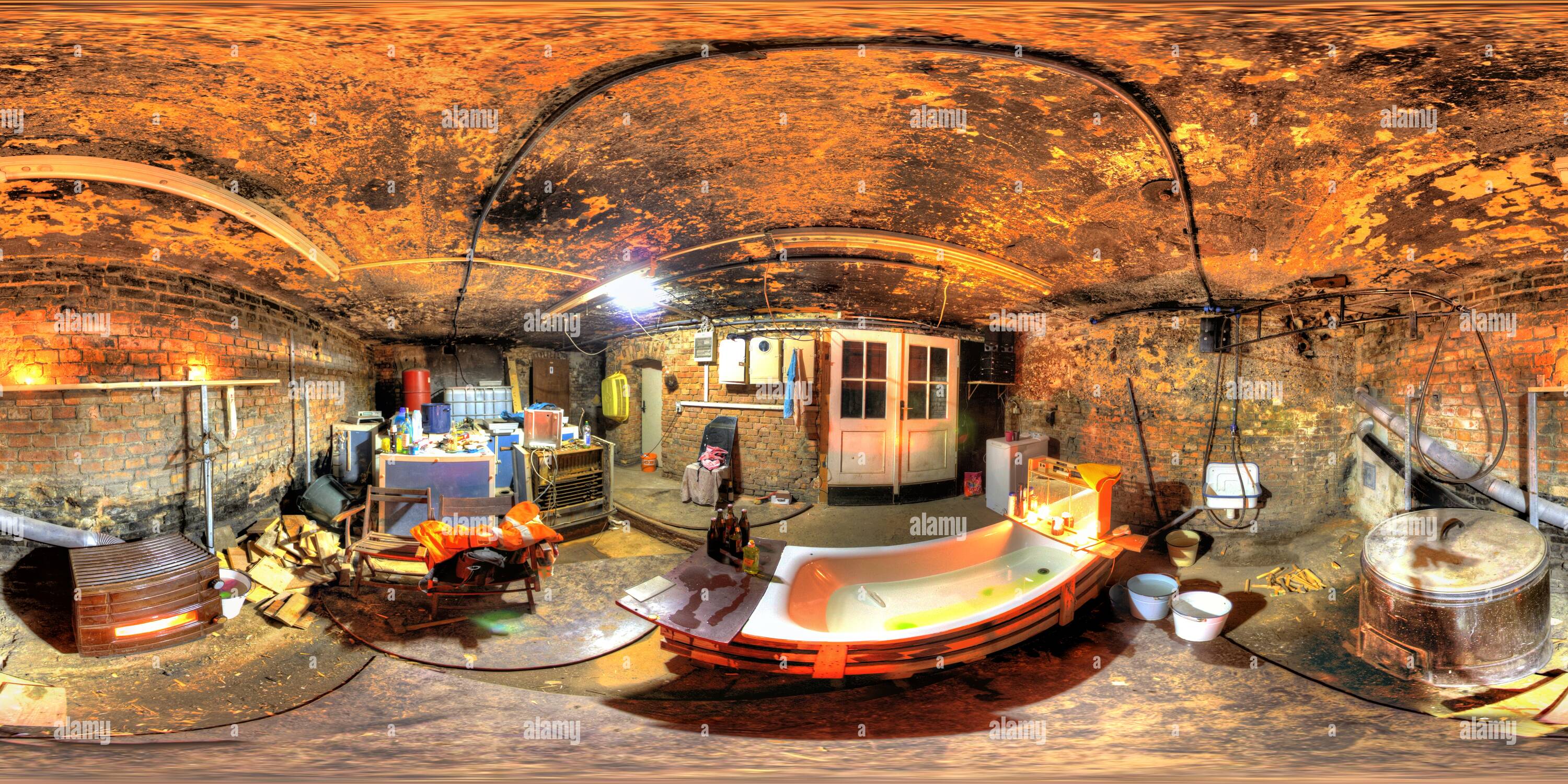 Im keller hi-res stock photography and images - Alamy