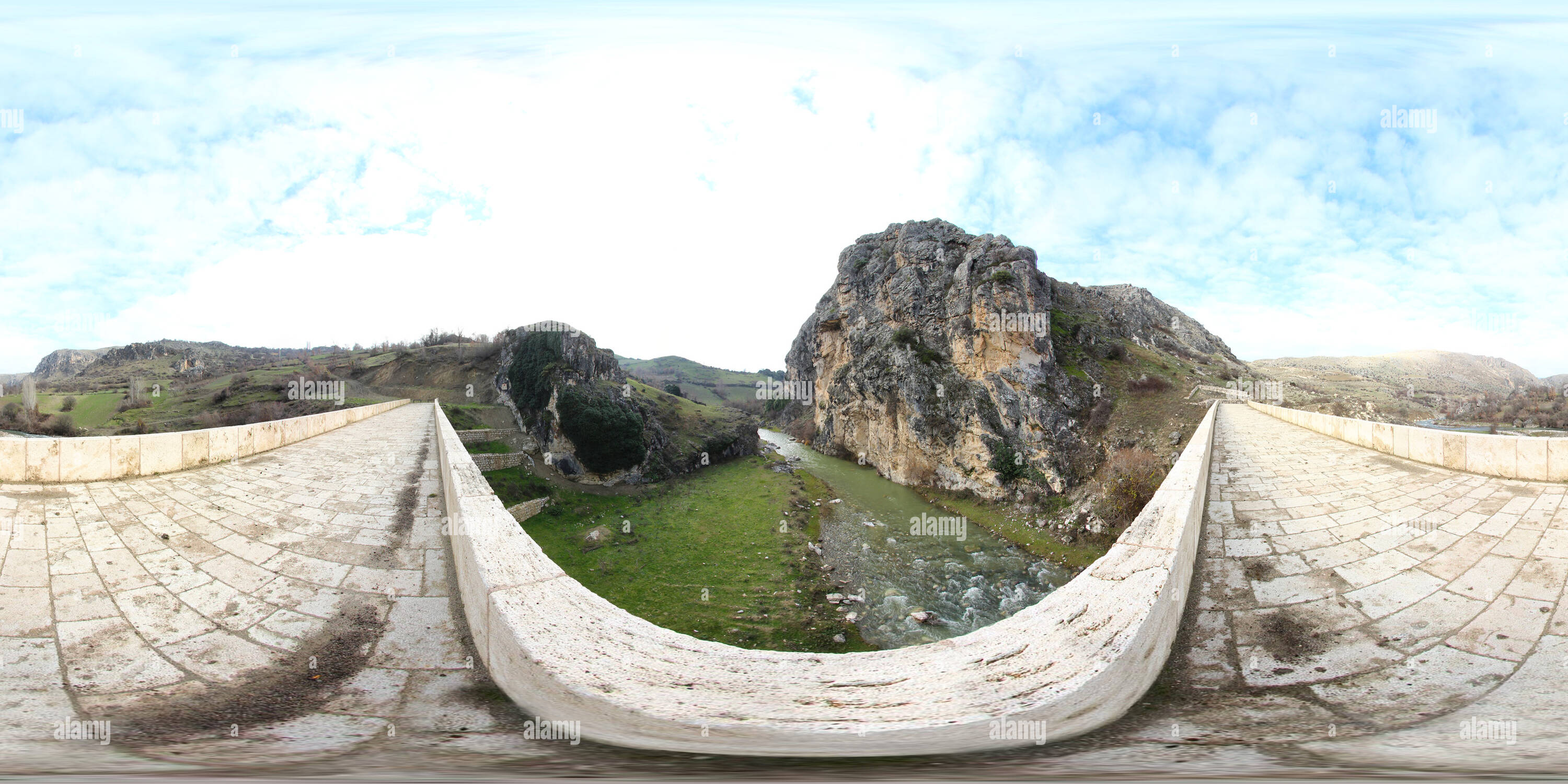 Kurtkopru hi-res stock photography and images - Alamy