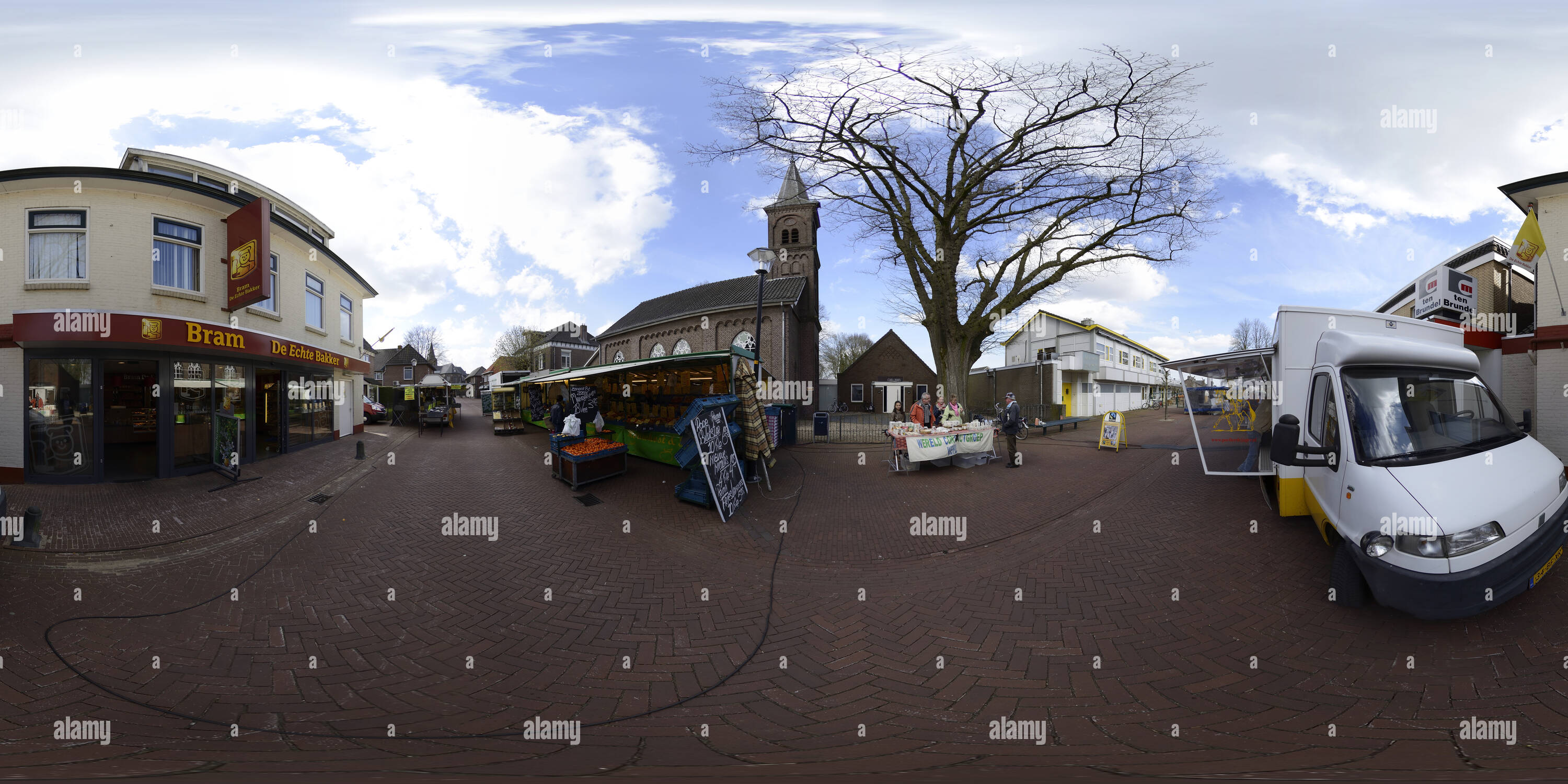 360° view of Market in Wehl - Alamy