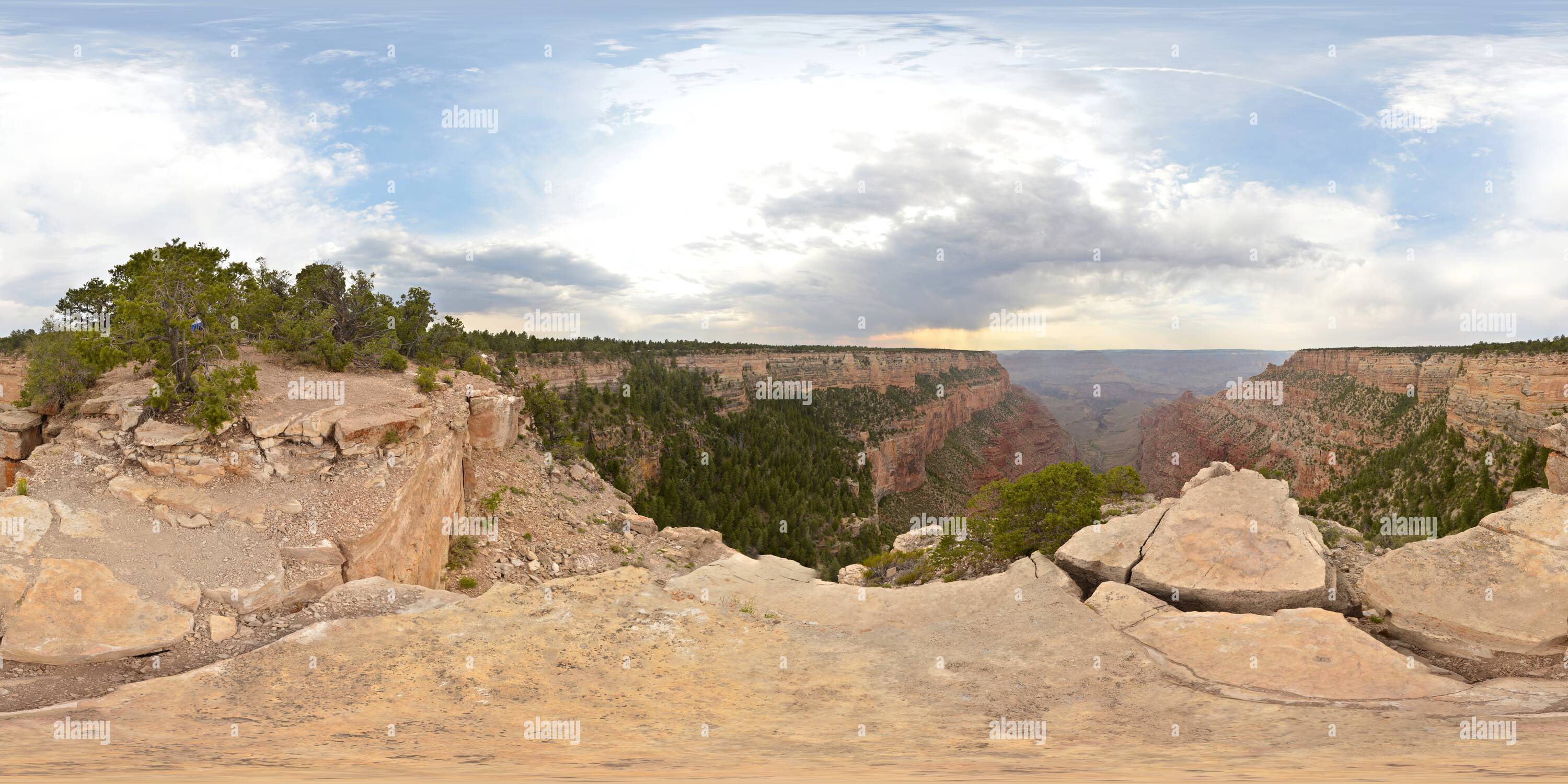 360° view of Grand Canyon South Rim Trail Viewpoint - Alamy