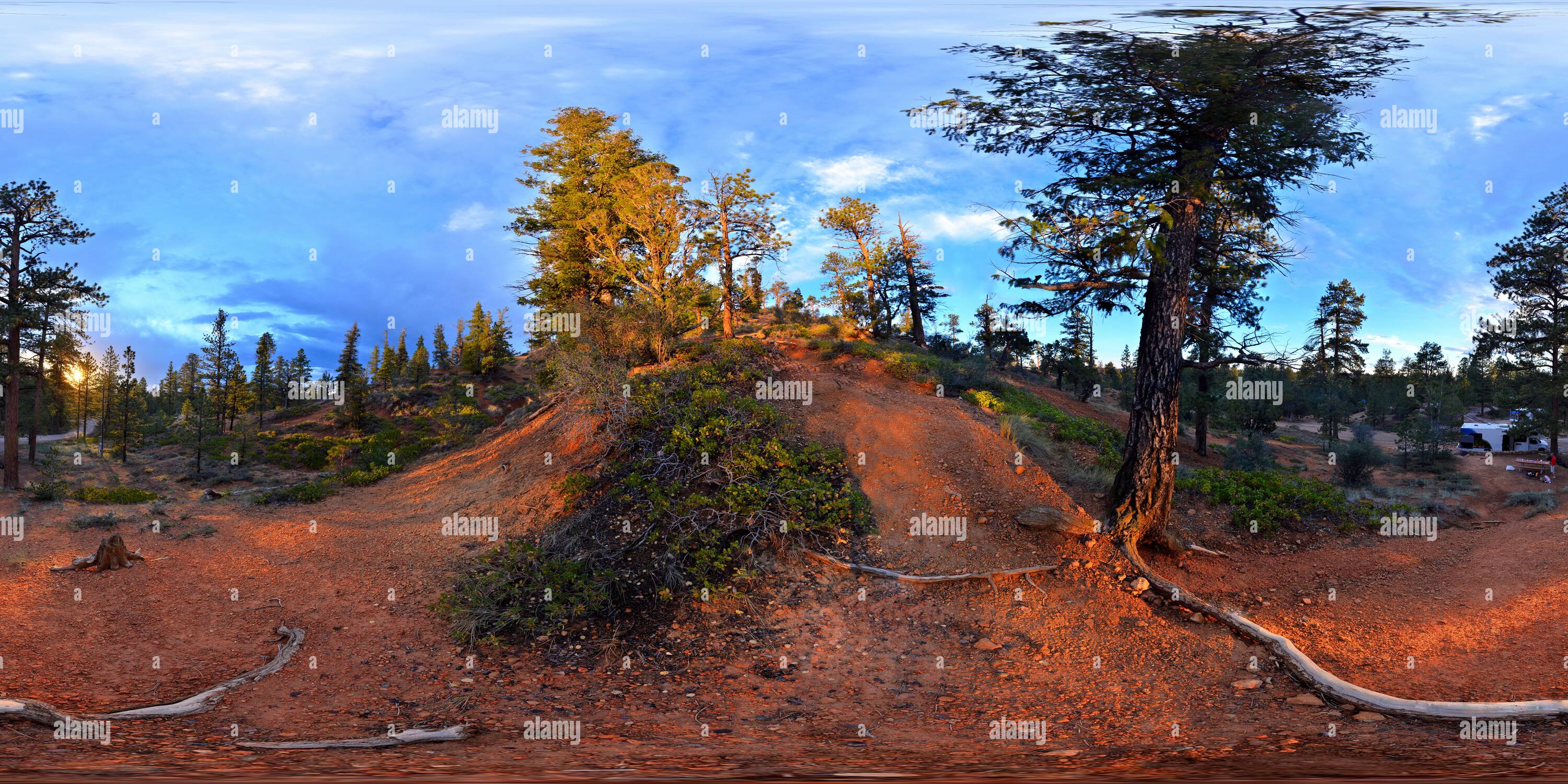 360° view of Bryce Canyon North Campground sunset view - Alamy