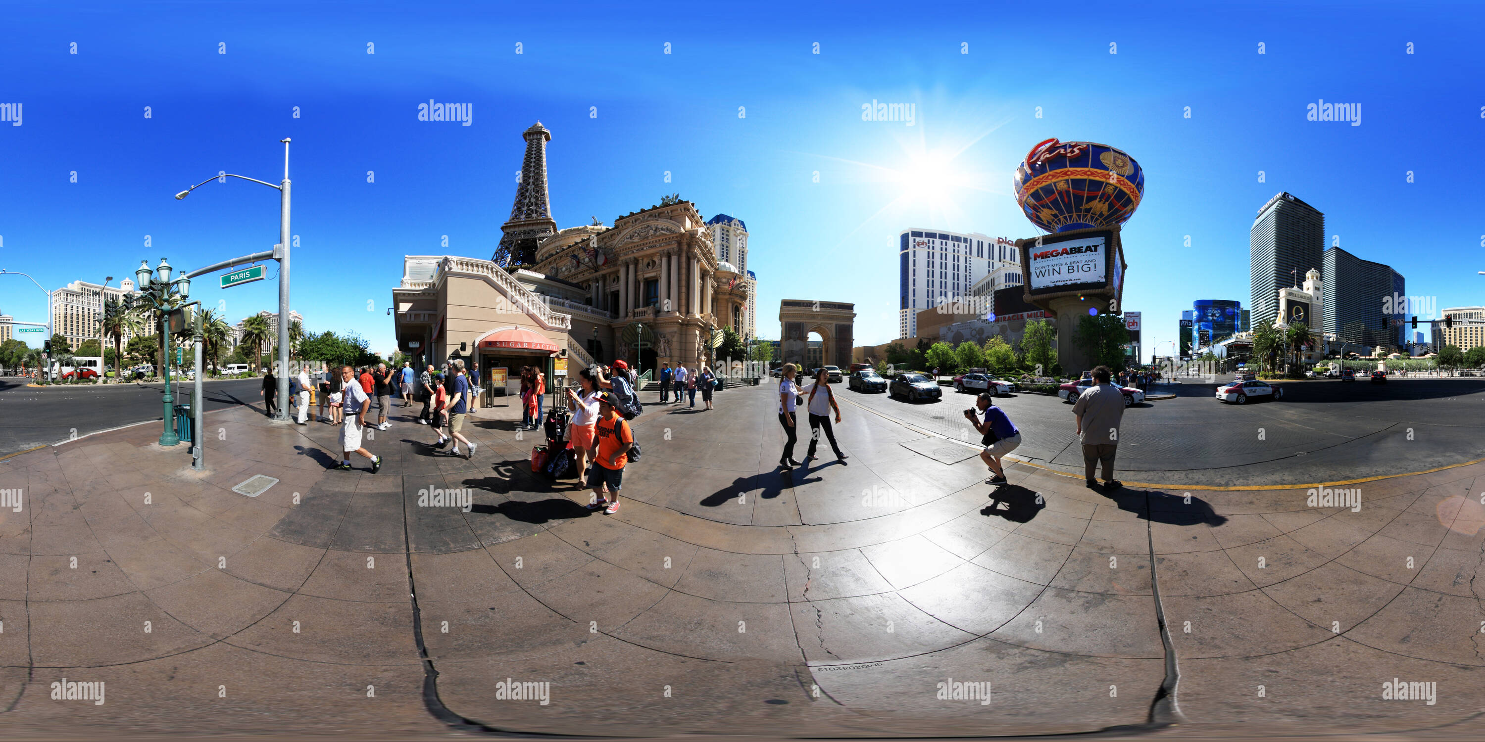 360° view of Faux Paris ! - The Tourists at Las Vegas - Alamy