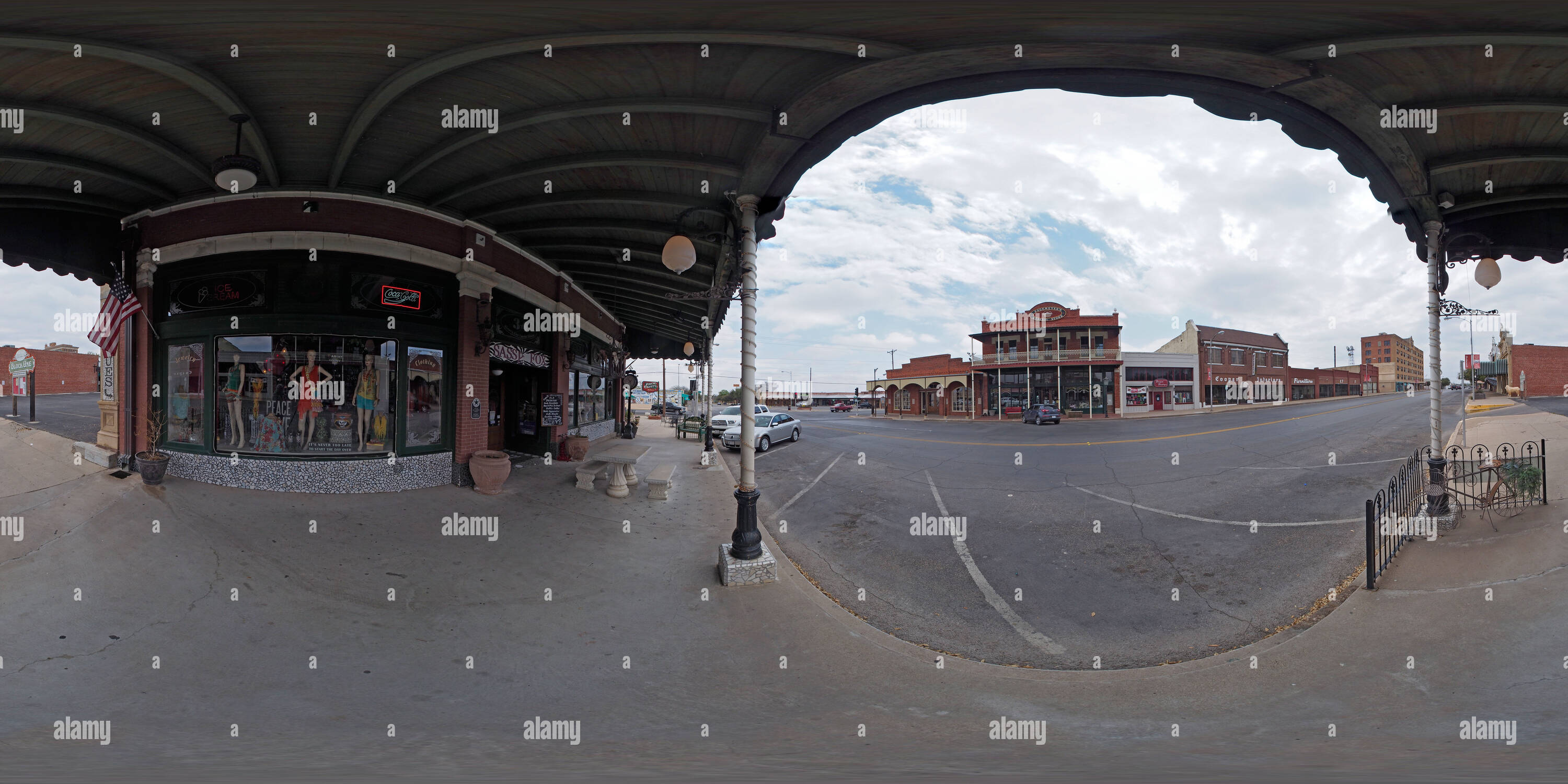 360° view of Concho Street in San Angelo - Alamy