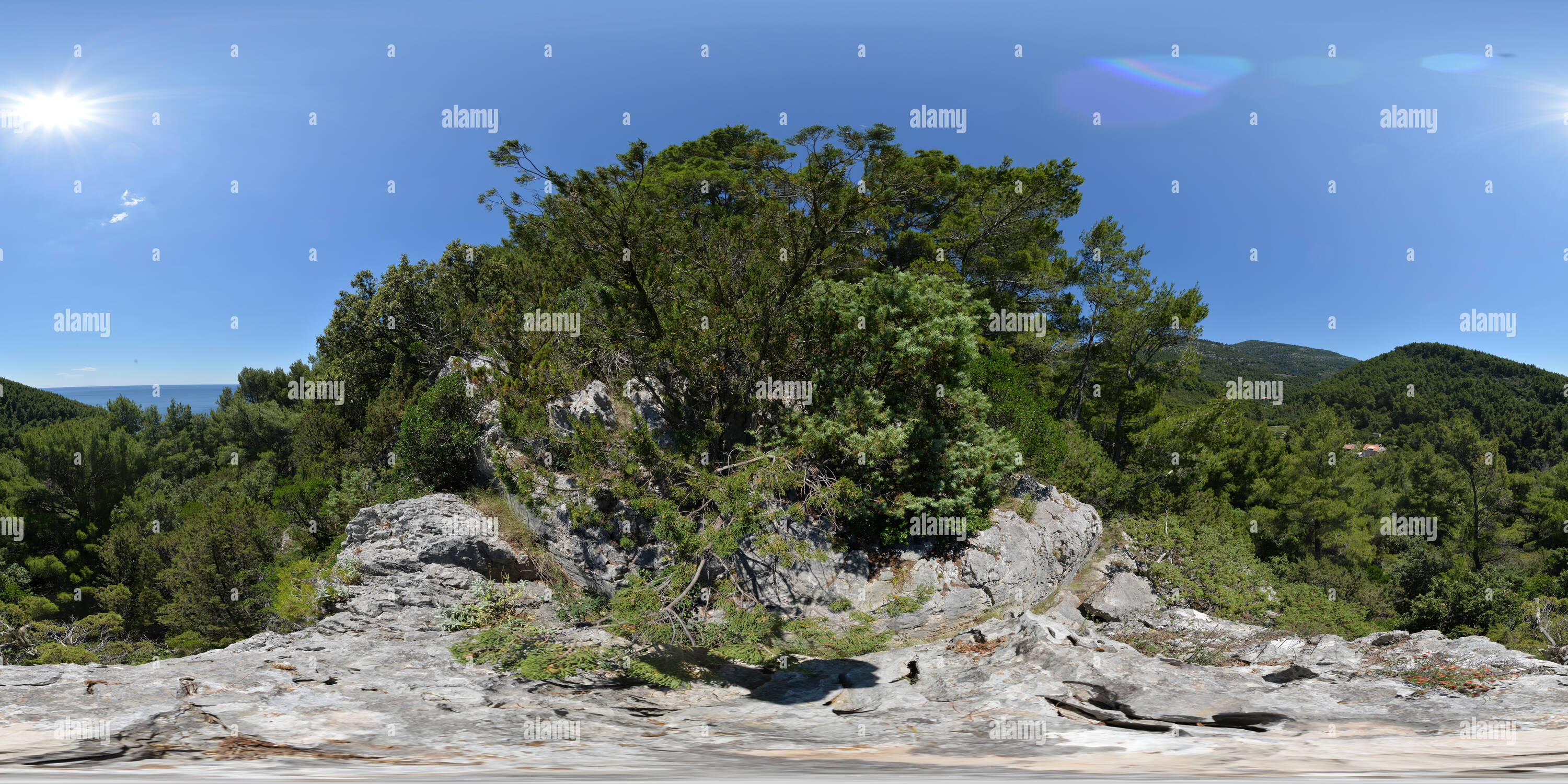360° view of Rock above the sea - Alamy