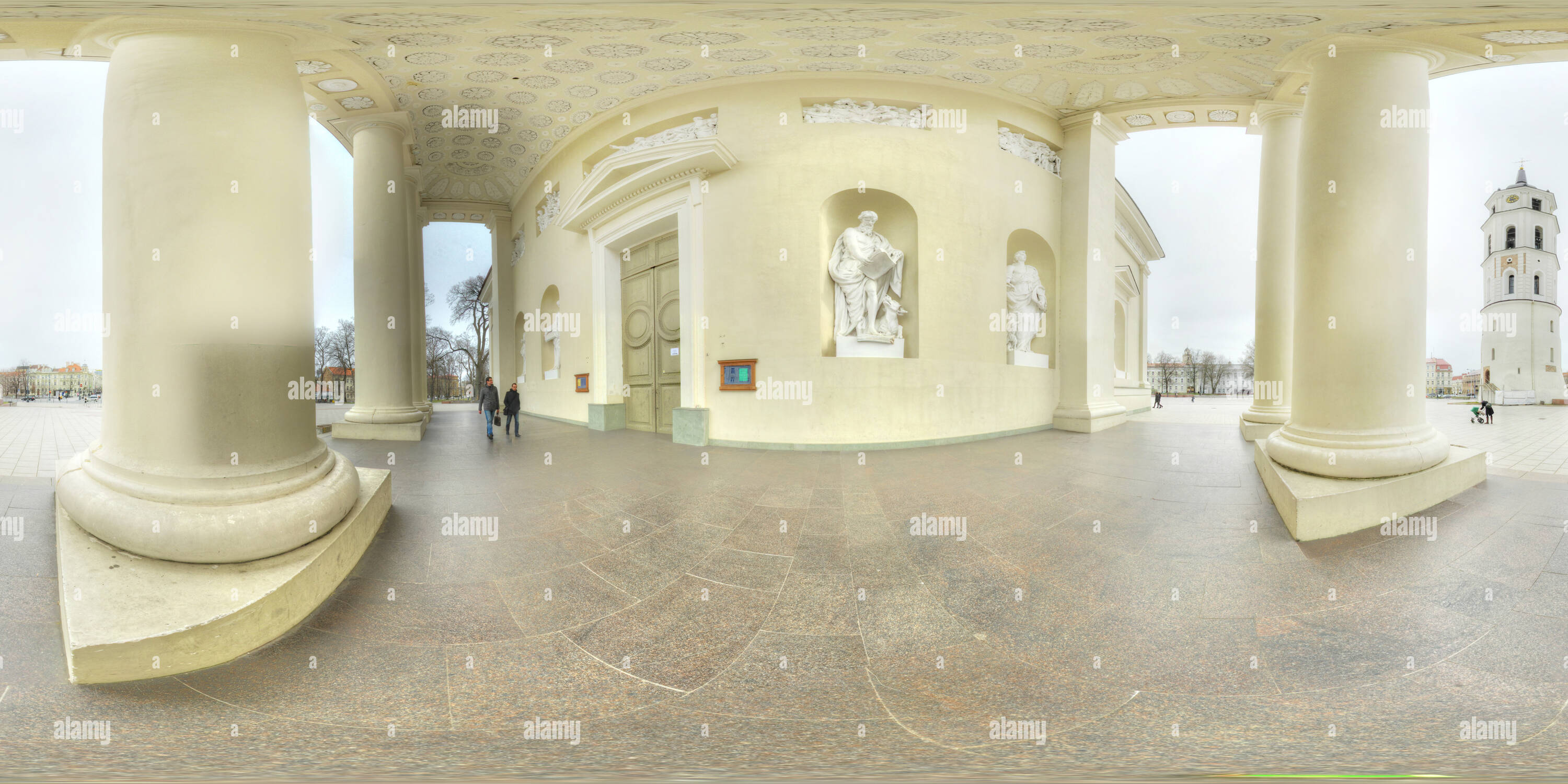 360° view of Vilniaus Arkikatedros Kolonada - Alamy
