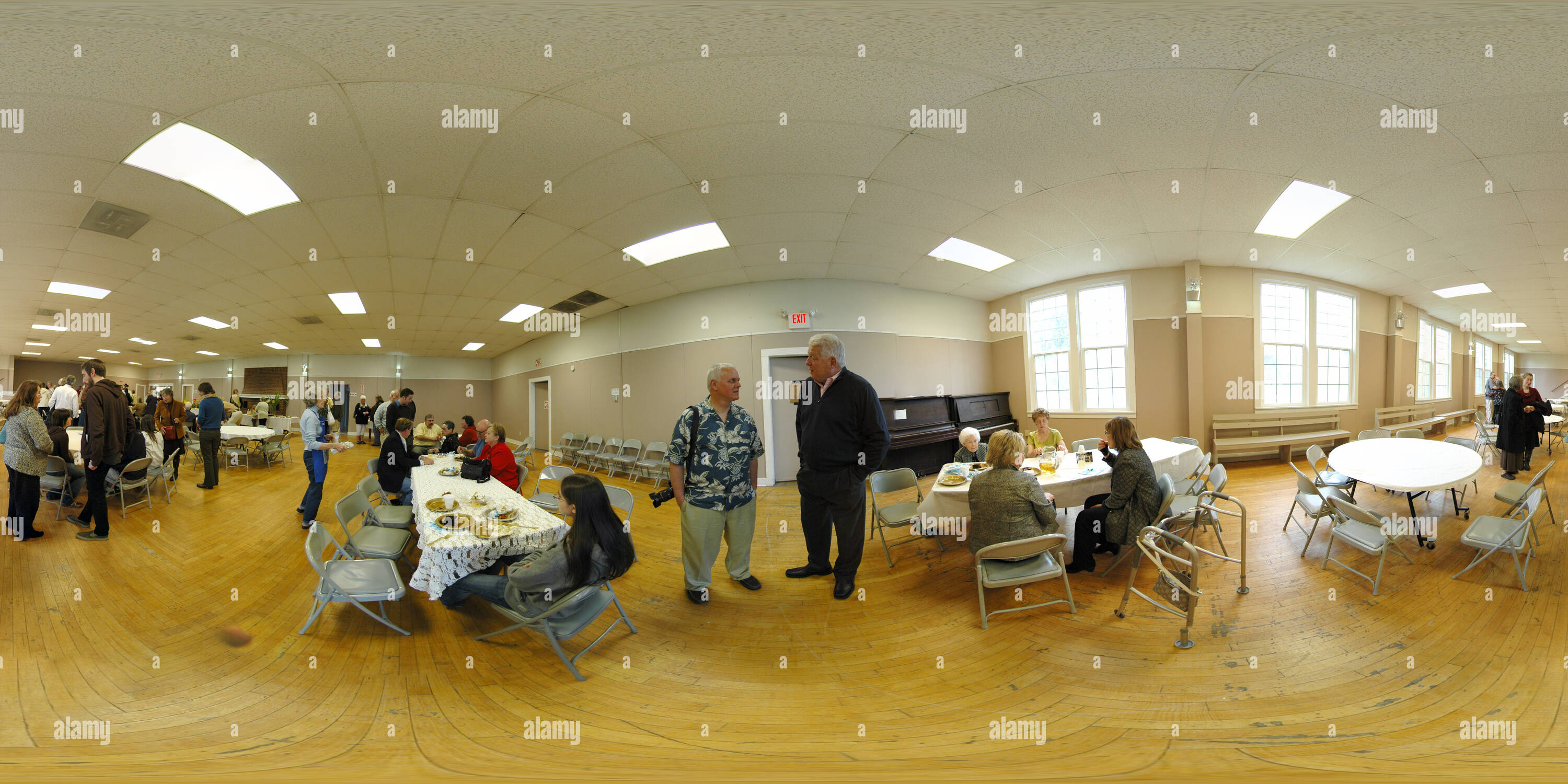 360° view of Virginia Welch Birthday 2008 - Alamy