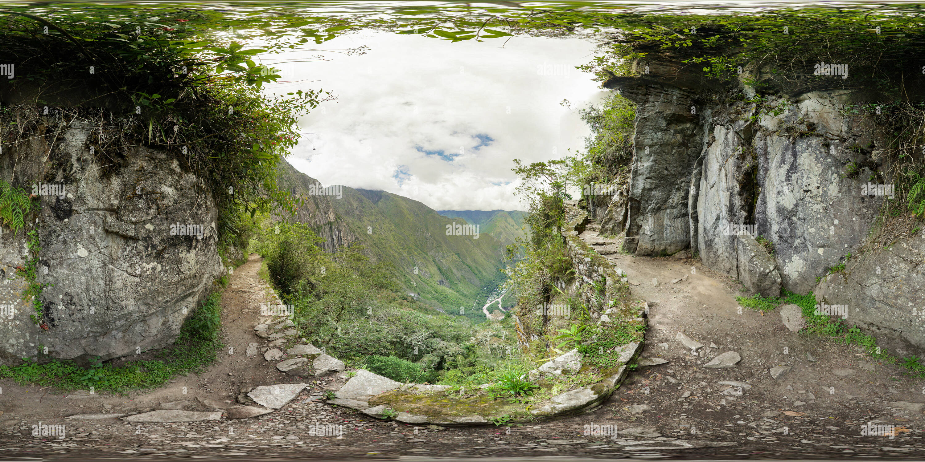 360° view of Inca Bridge Path - Alamy