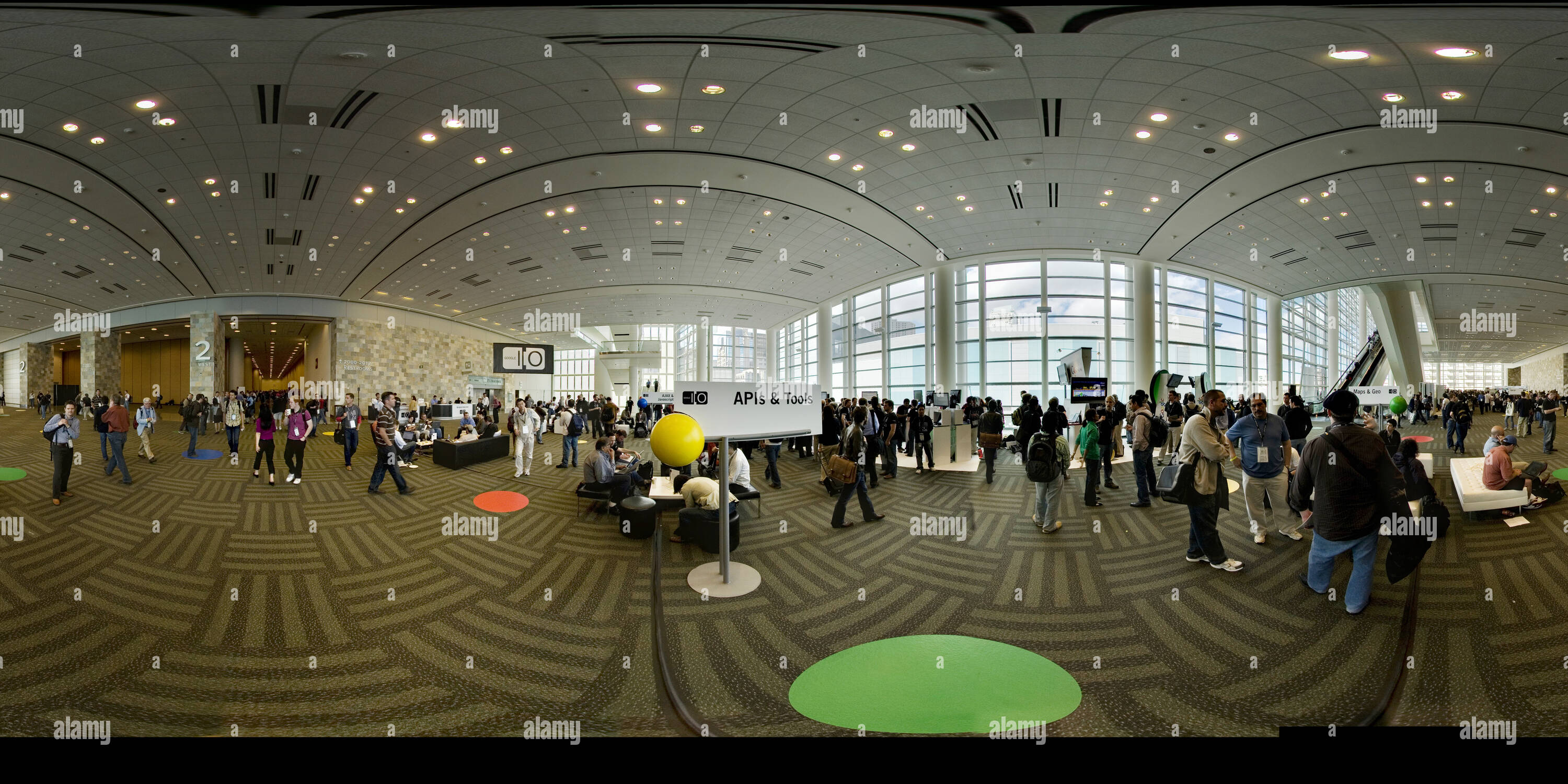 Google io conference hi-res stock photography and images - Alamy