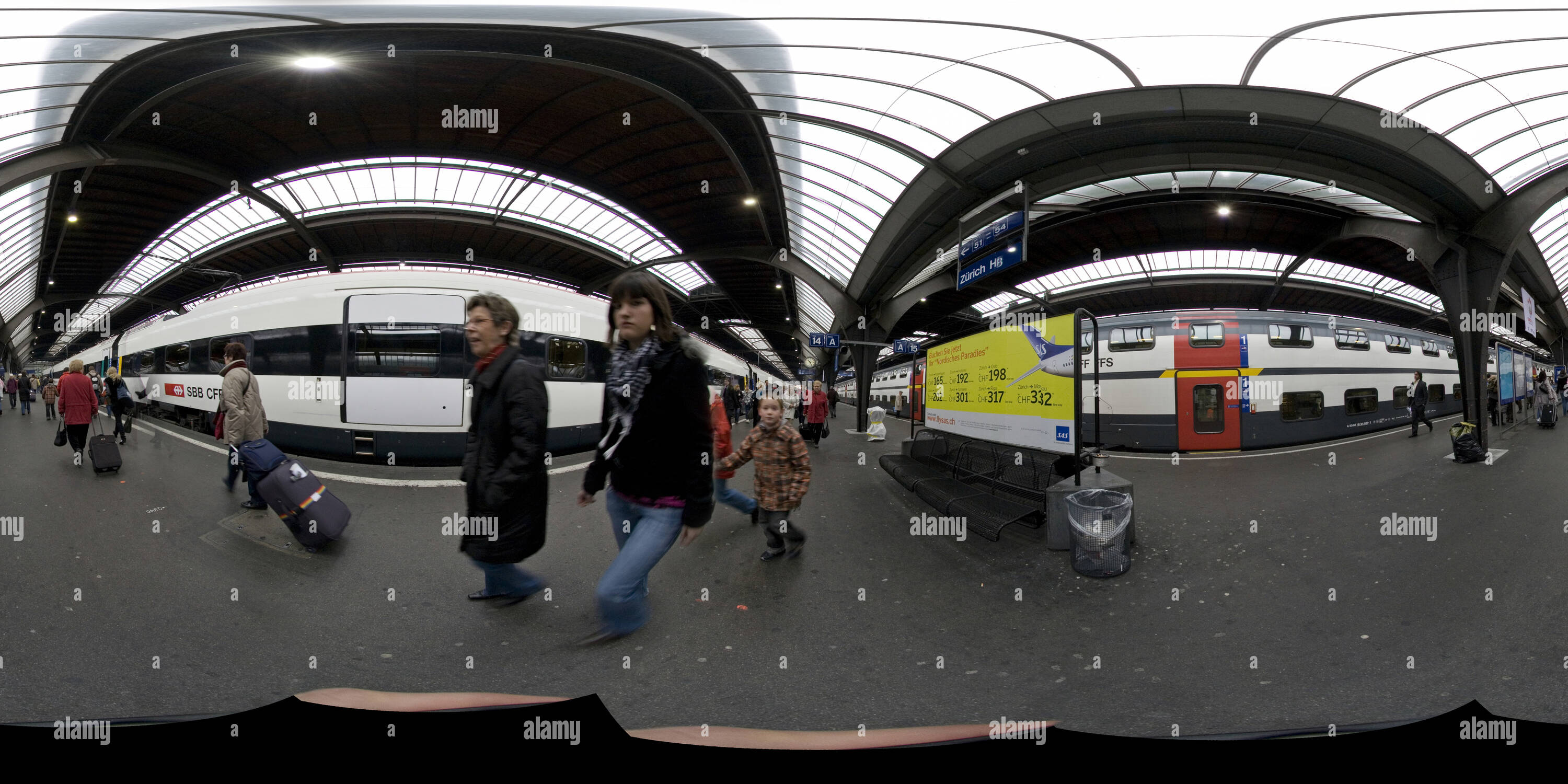 360° view of Zurich main train station - platform 2 - Alamy