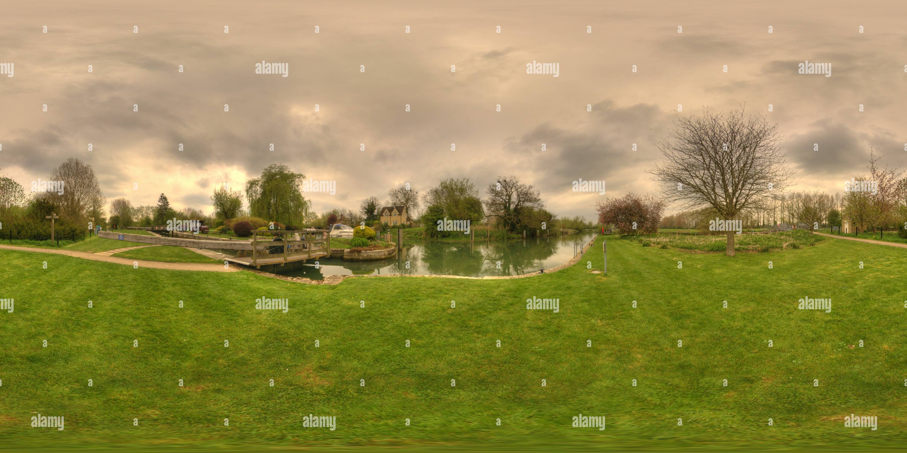 Buscot lock hi-res stock photography and images - Alamy