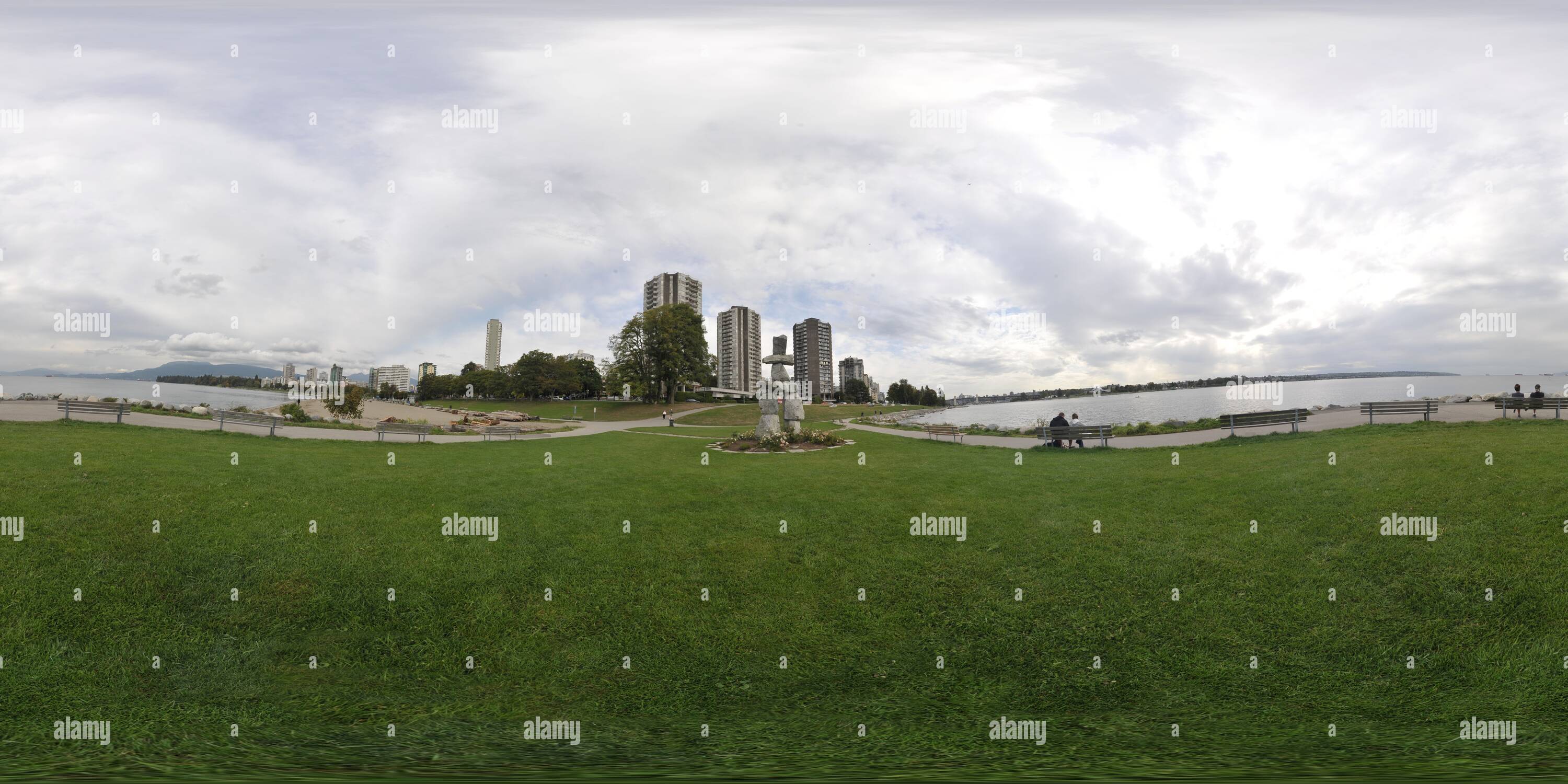 360° view of Vancouver English Bay Inukshuk - Alamy