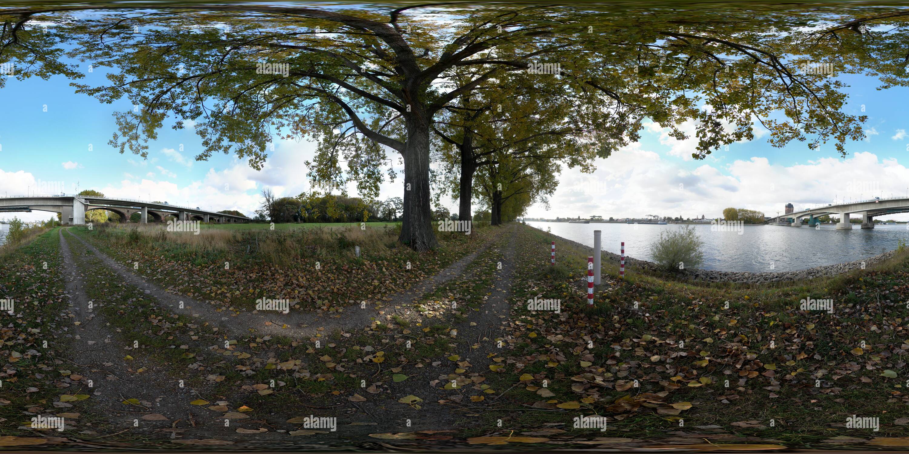360° view of Nibelungenbrücke in Worms am Rhein - Alamy