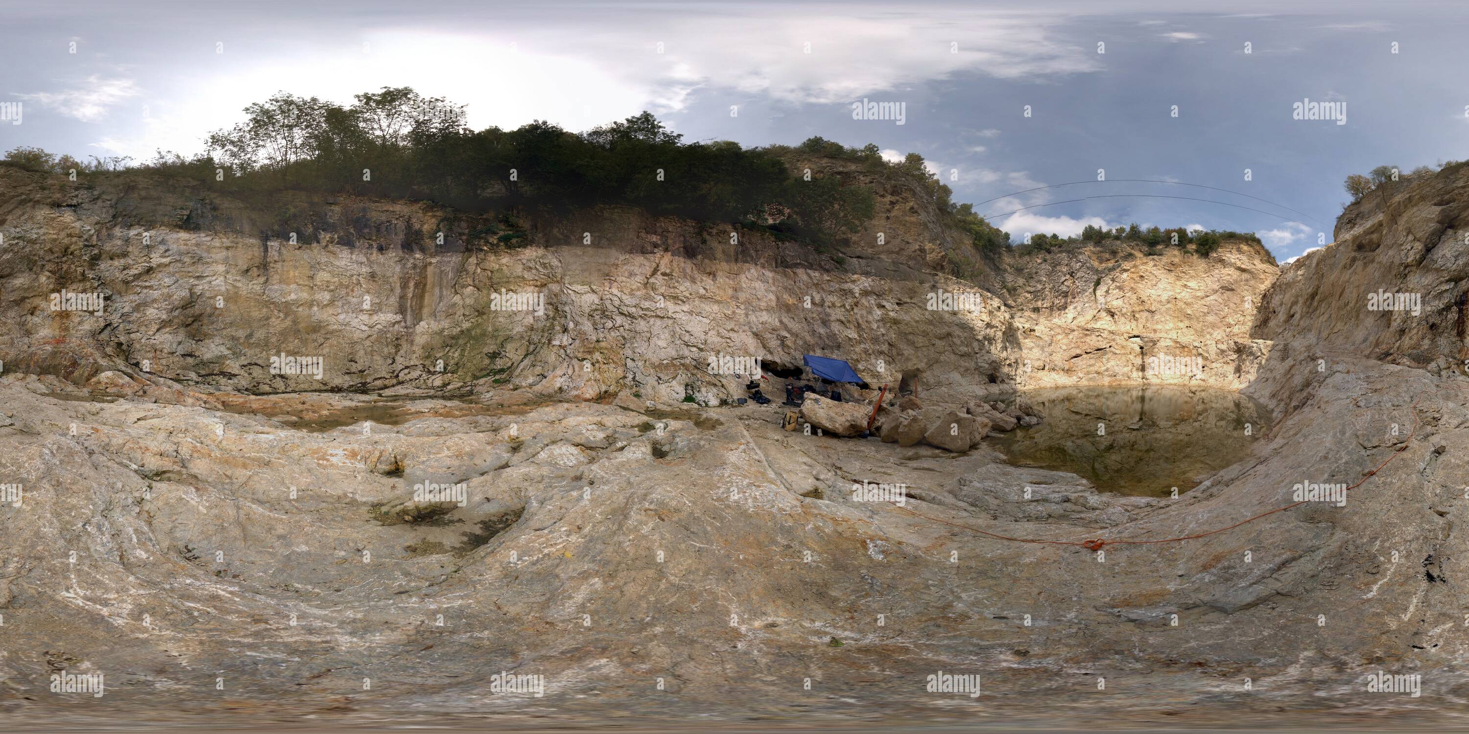 Urom hi-res stock photography and images - Alamy