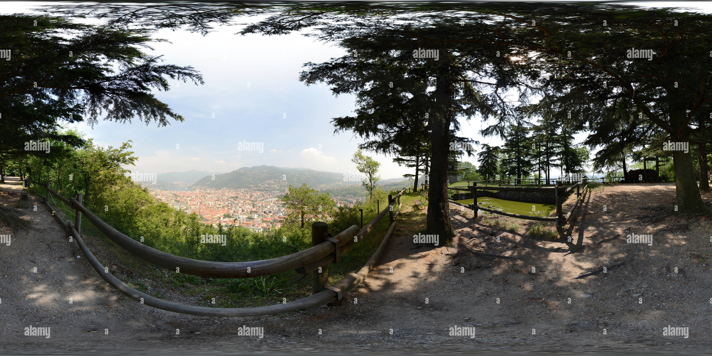 360° view of Punto panoramico del Castello Baradello - Como - Alamy