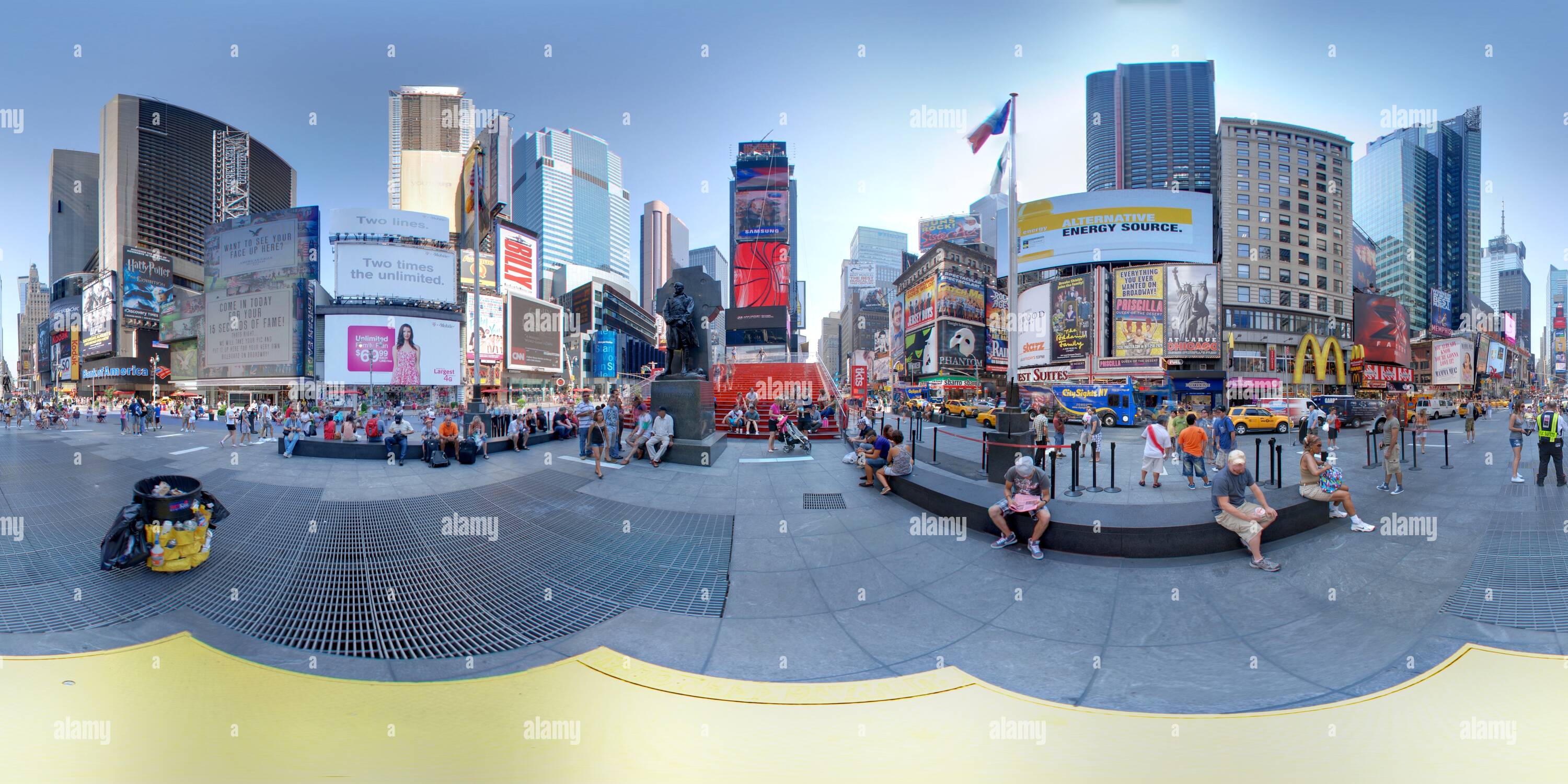 360° view of Times Square 2 Fused - Alamy