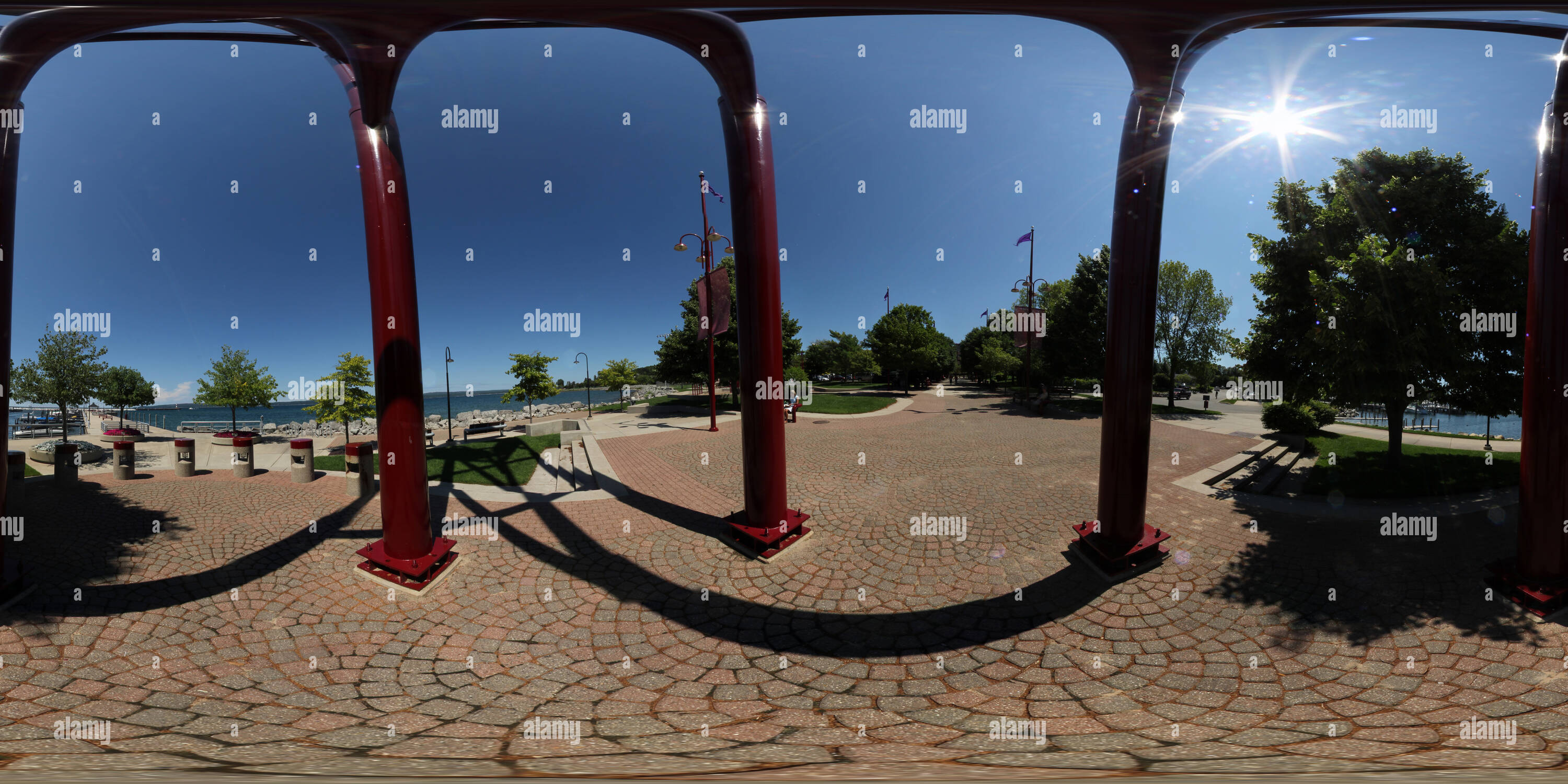360° view of Under The Clock - Alamy