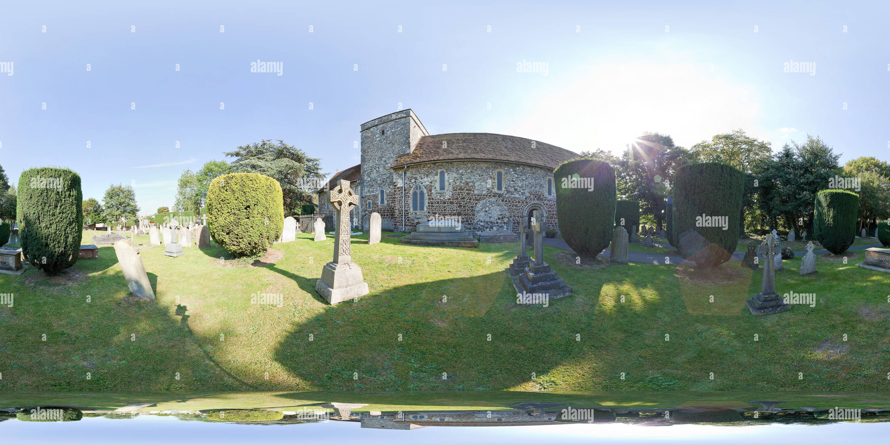 360° view of St Laurences Church Slough - Alamy