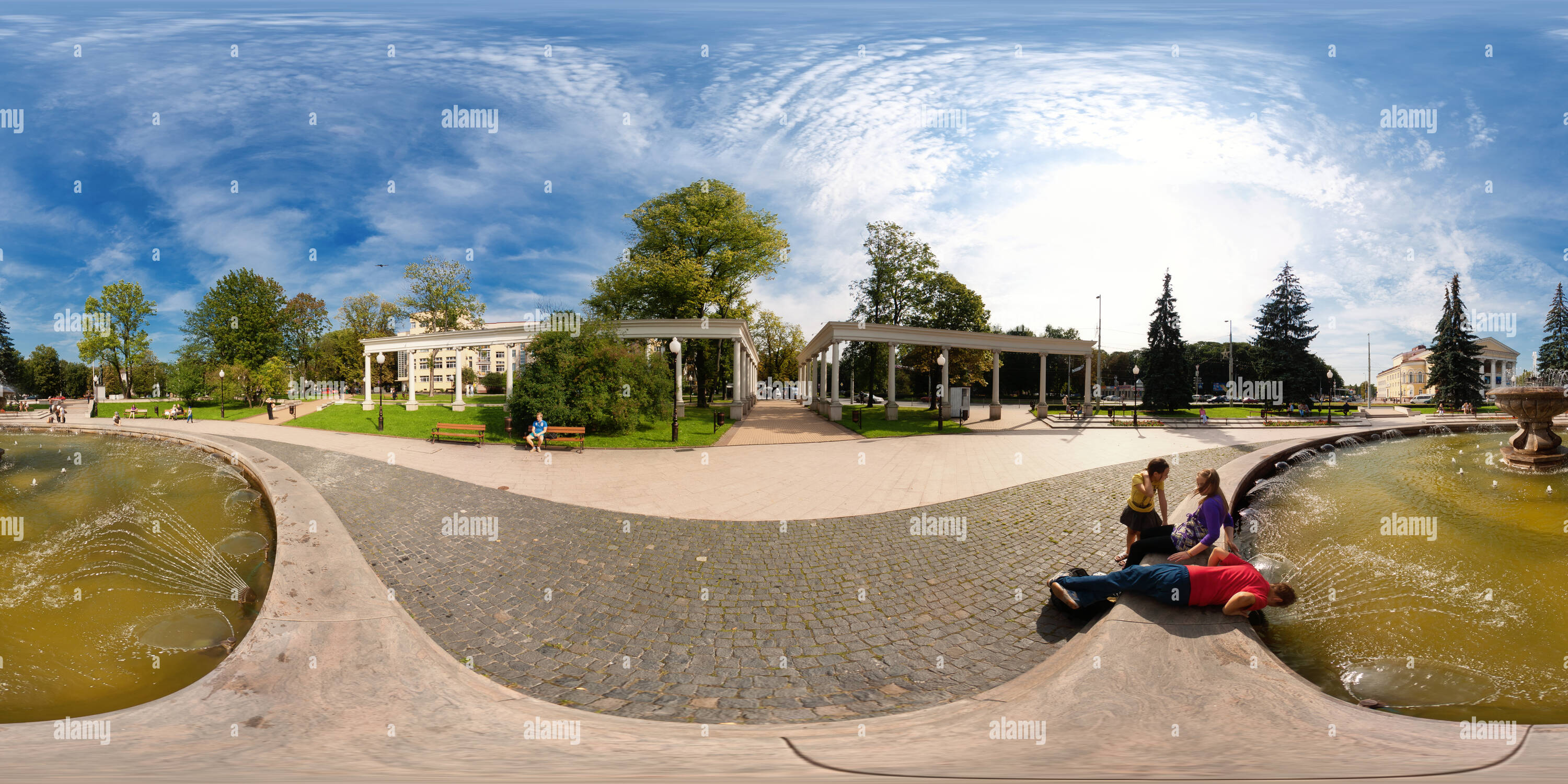 360° view of Fountain on Teatralnaya square, Kaliningrad - Alamy