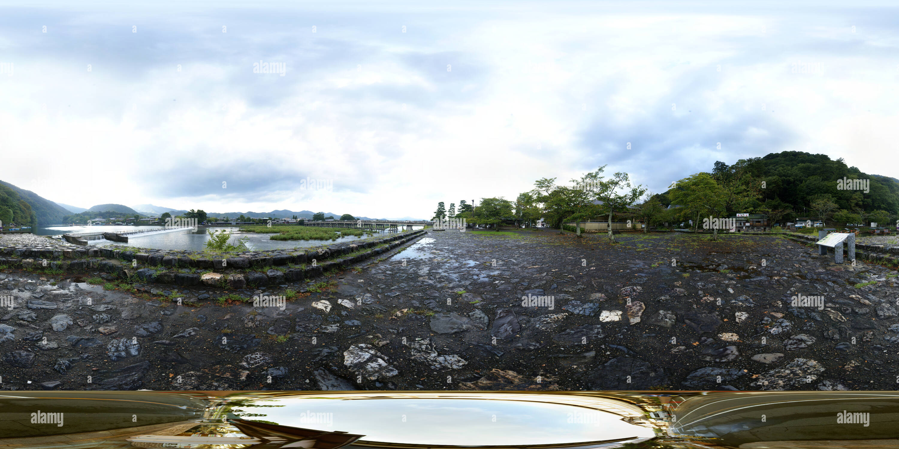 360° view of TogetsuKyo Arashiyama Kyoto - Alamy