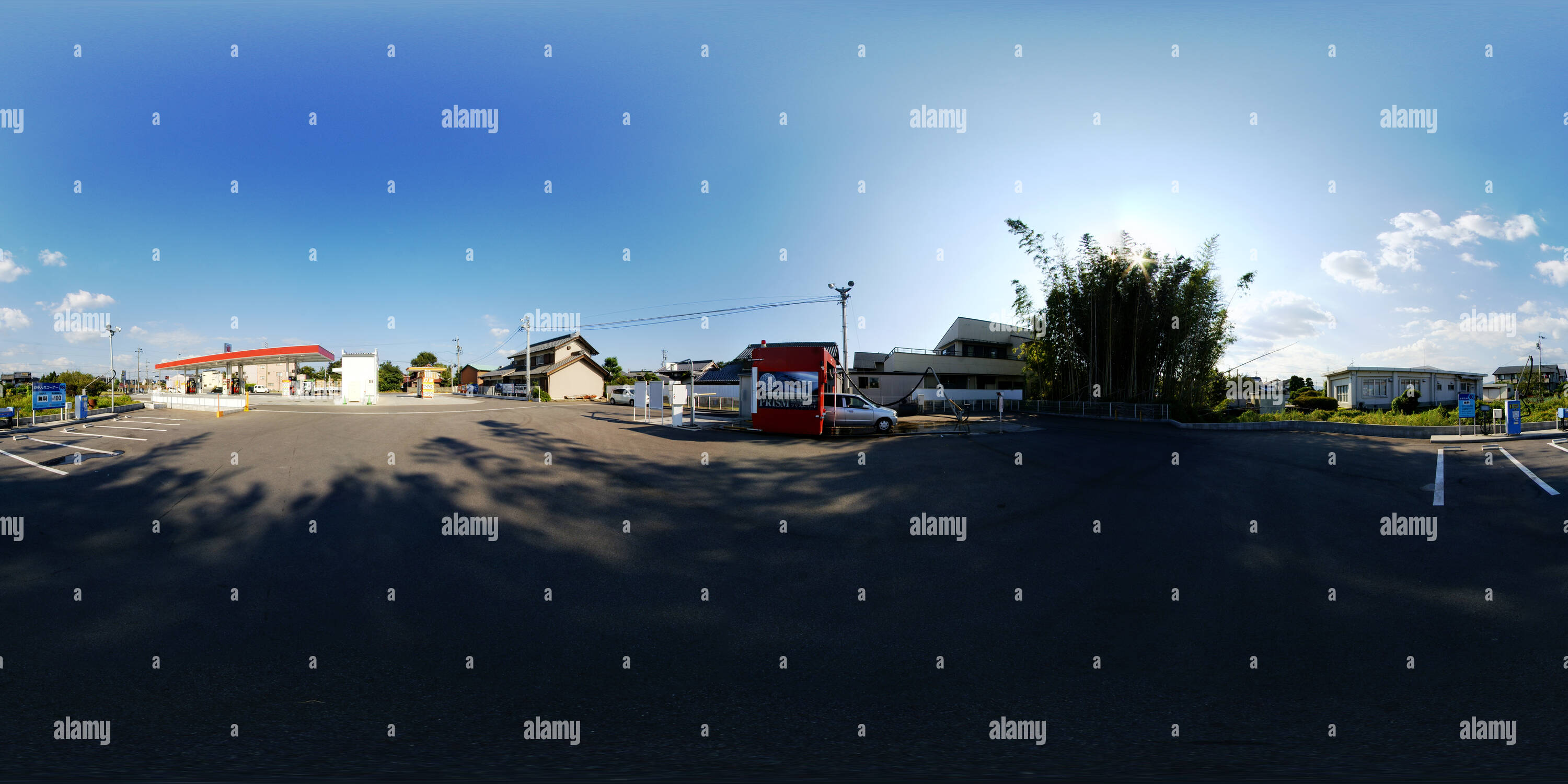 360° view of Self Help Washing The Car - Alamy