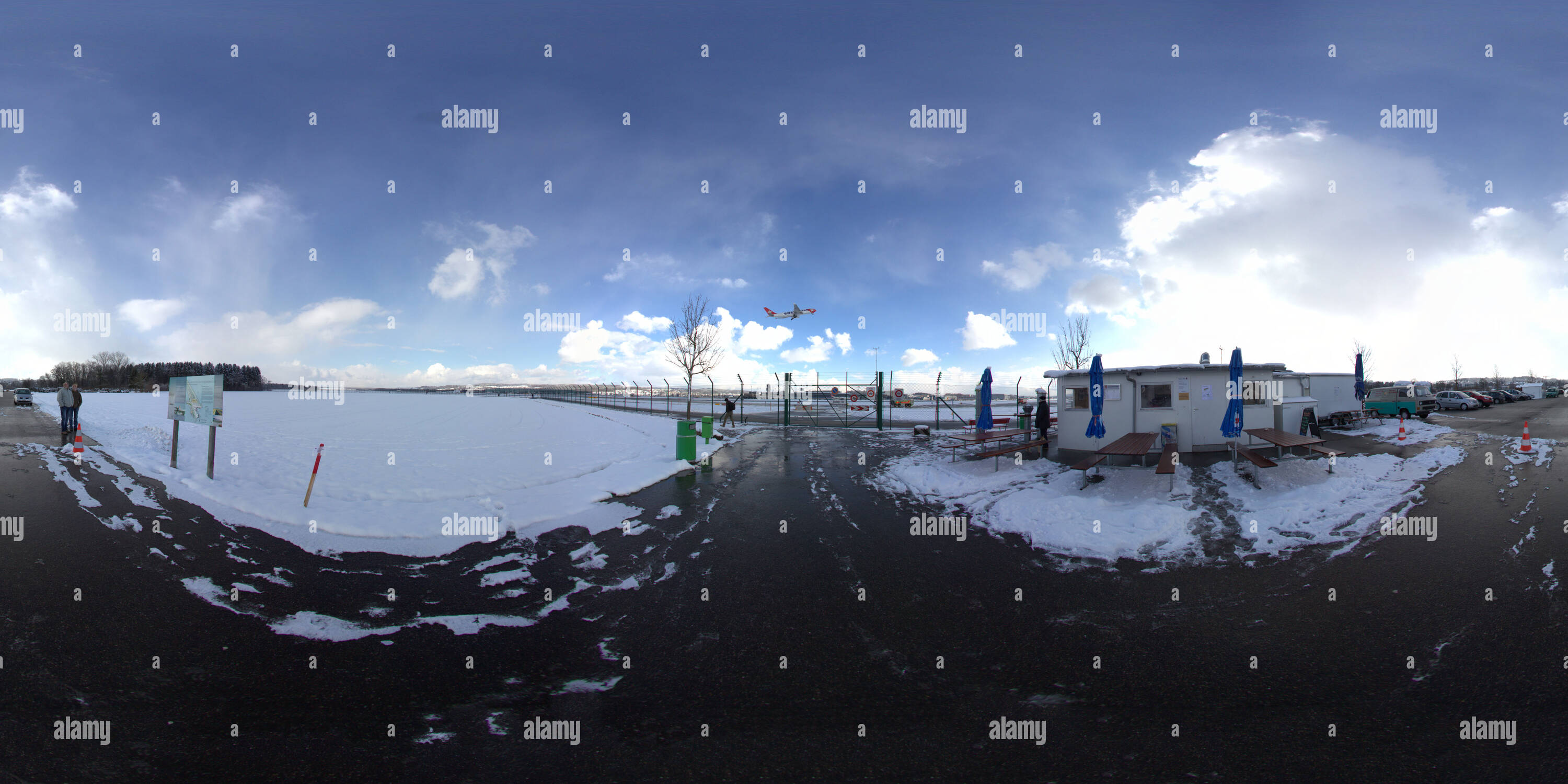 Zurich airport winter hi-res stock photography and images - Alamy