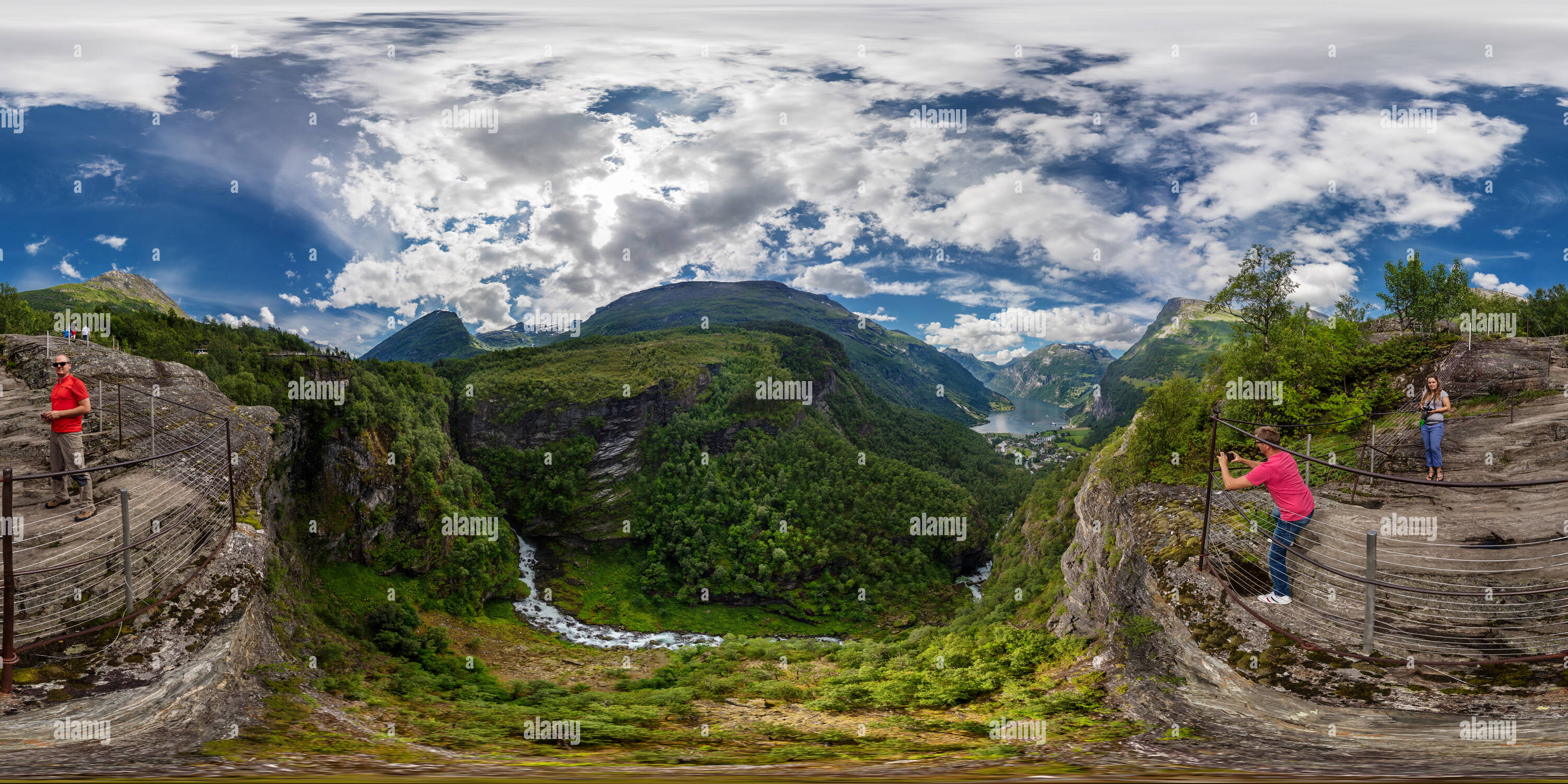 Flydalsjuvet Geiranger Fjord Stock Photos & Flydalsjuvet Geiranger ...